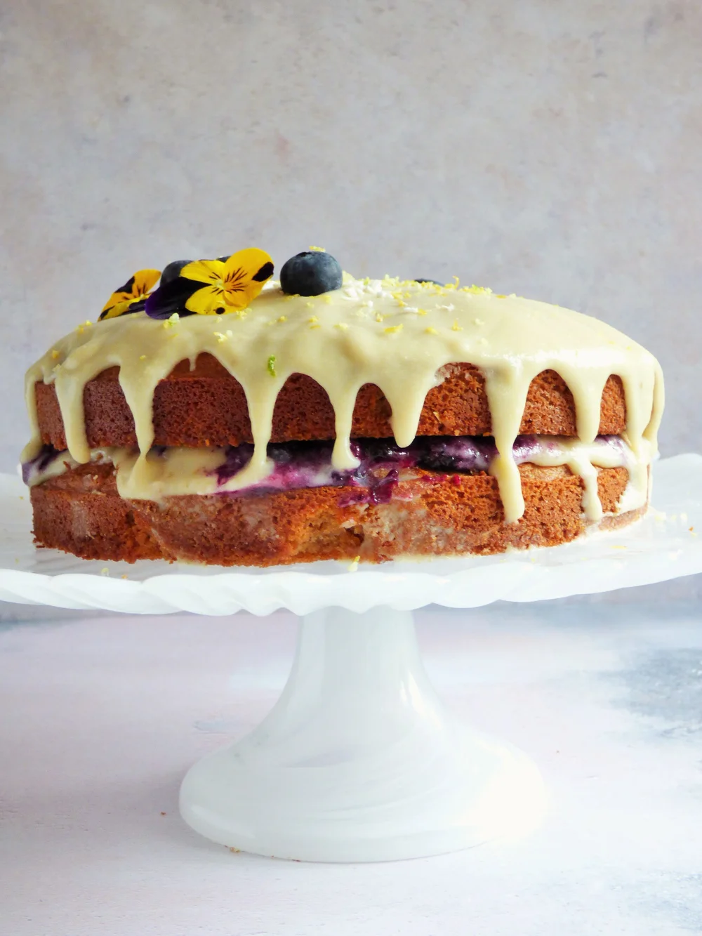 Lemon & blueberry cake with a white chocolate ganache drip — Holly Tree ...