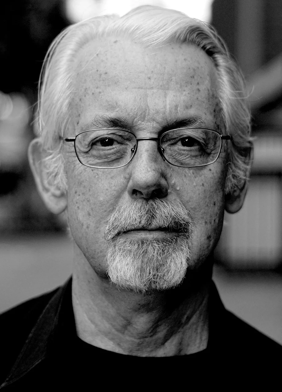 MEDIA / IMAGES — Robert Moulthrop
