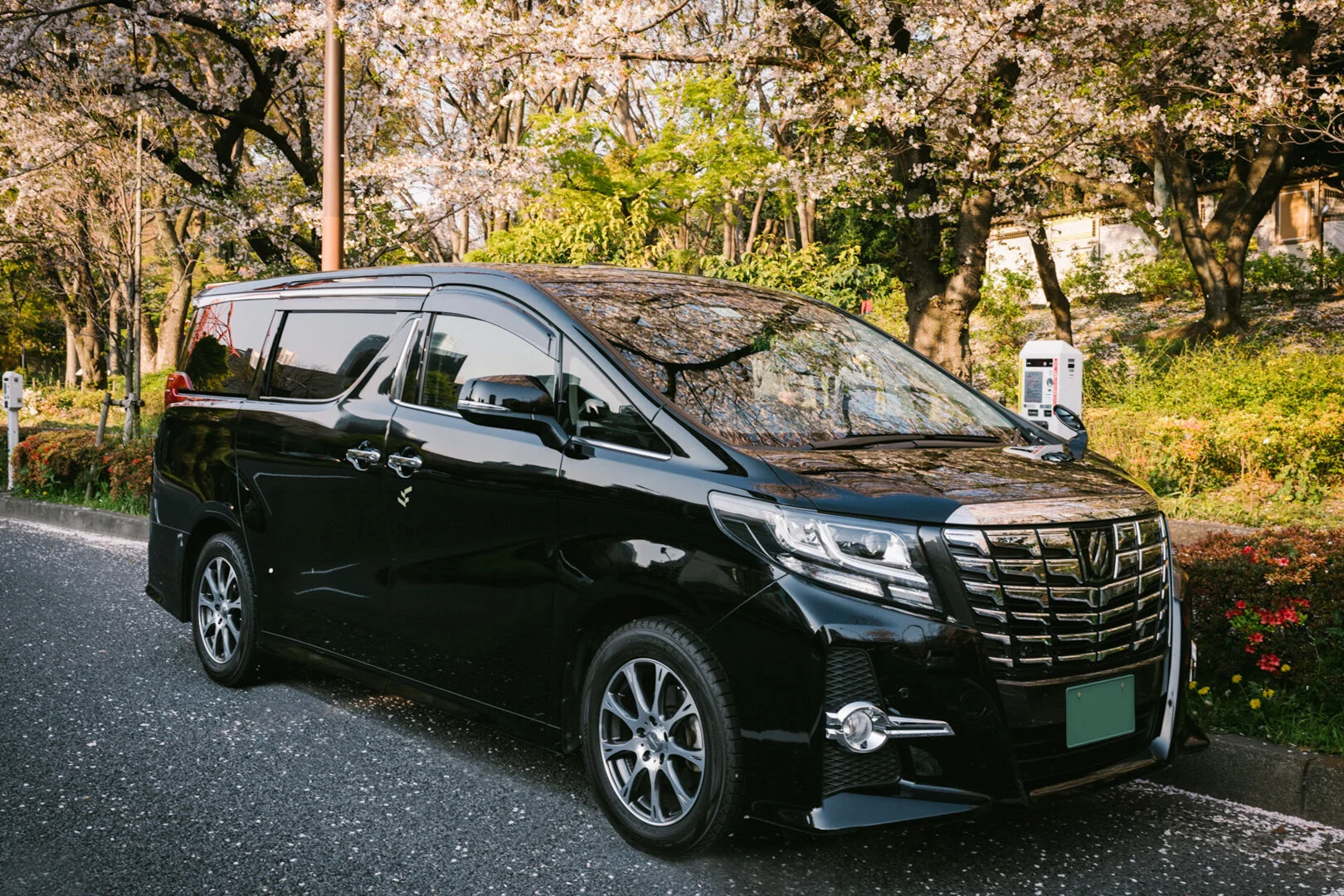 Our Fleet..車両ラインナップ..我们的车辆阵容..차량 라인업 — THE LUXURY FLEET