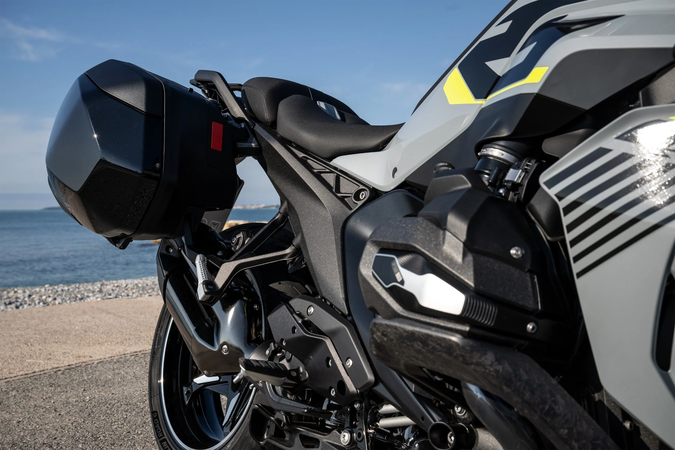 Road Tests and Reviews.