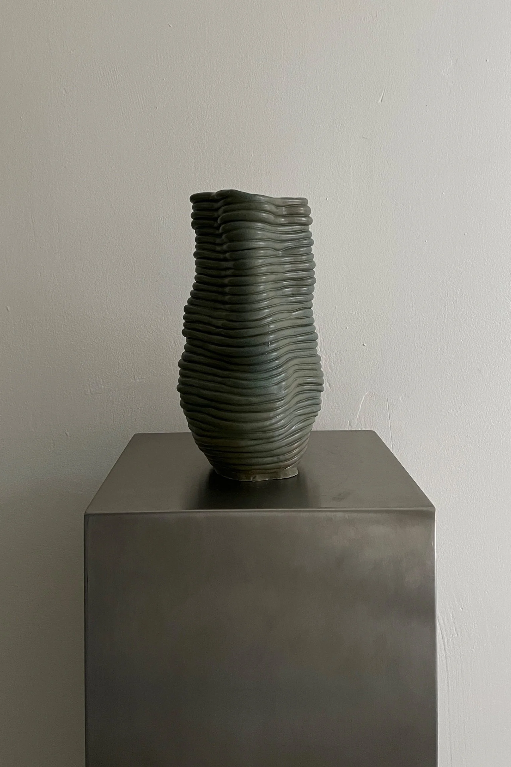 VASES — 2222STUDIO