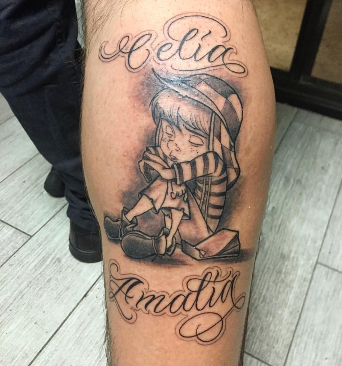 NERI RAMIREZ — Adornment