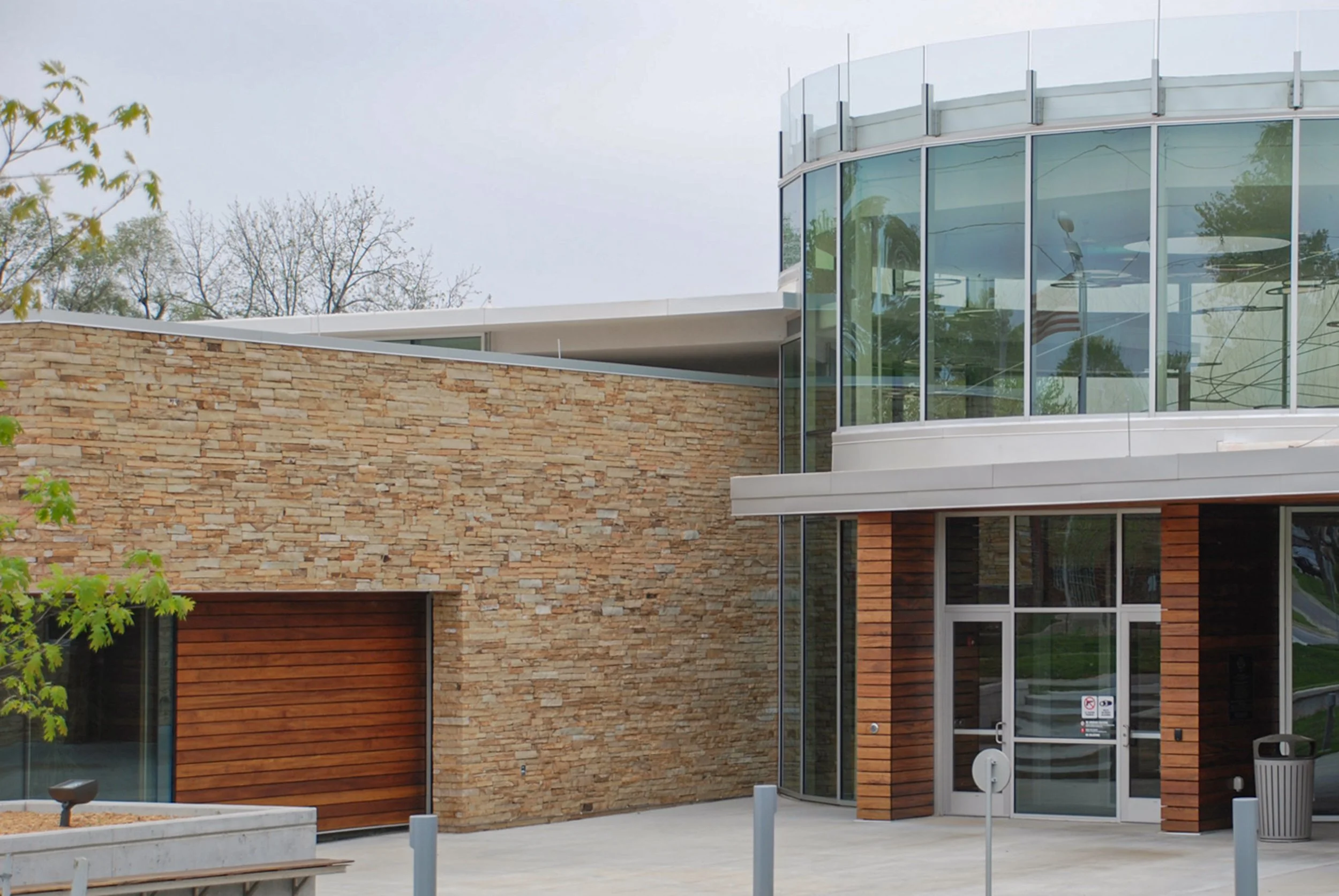 Veneer ⏶ Masonmade Stone Design + Supply