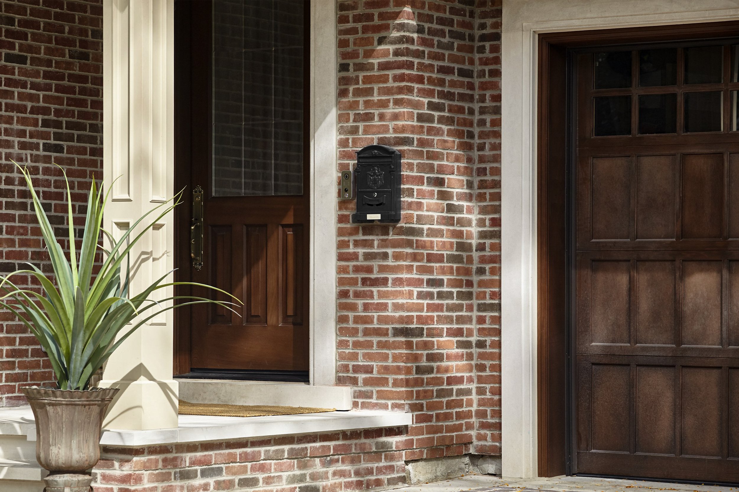 Brick ⏶ Masonmade Stone Design + Supply