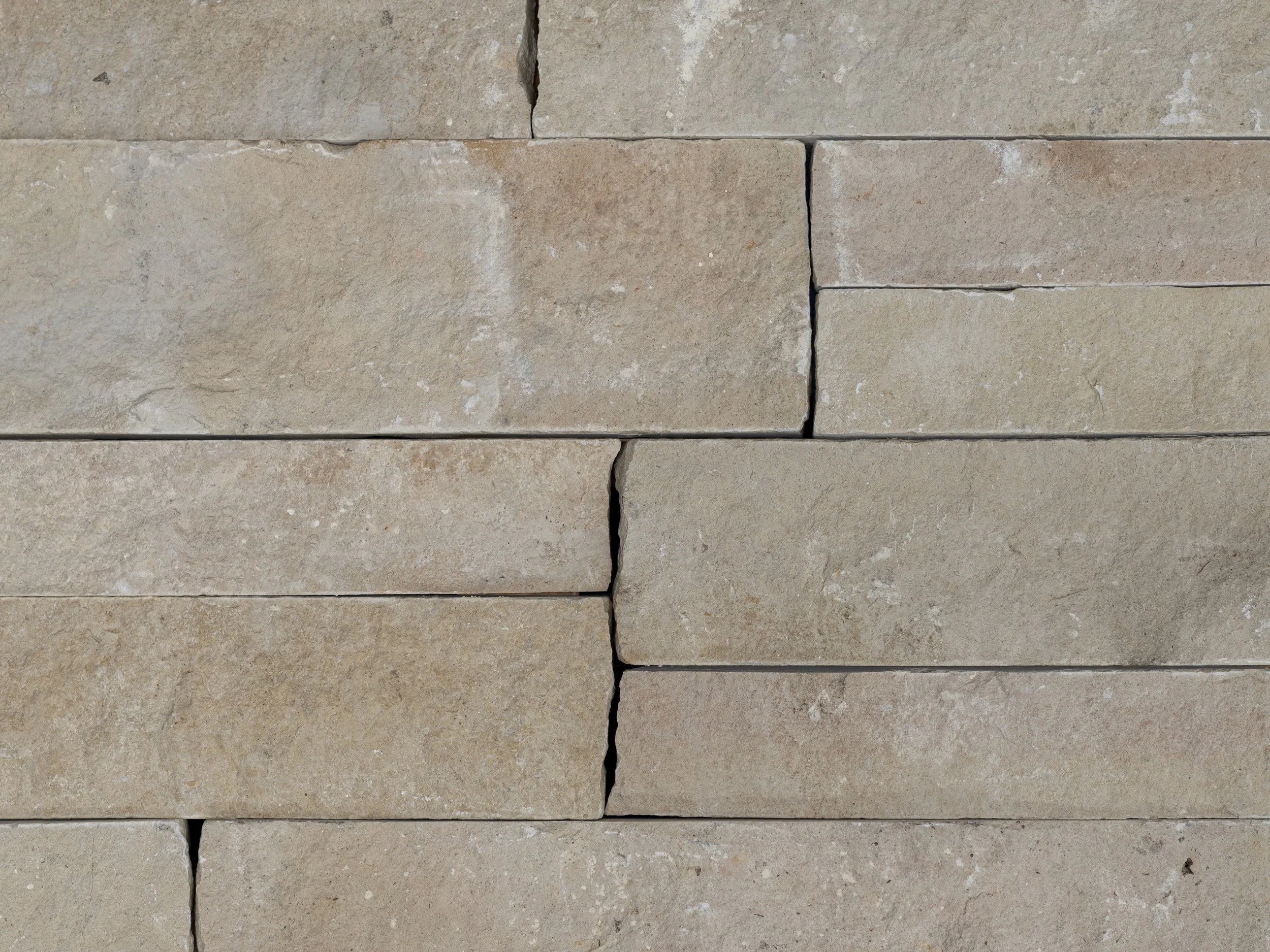 Veneer ⏶ Masonmade Stone Design + Supply