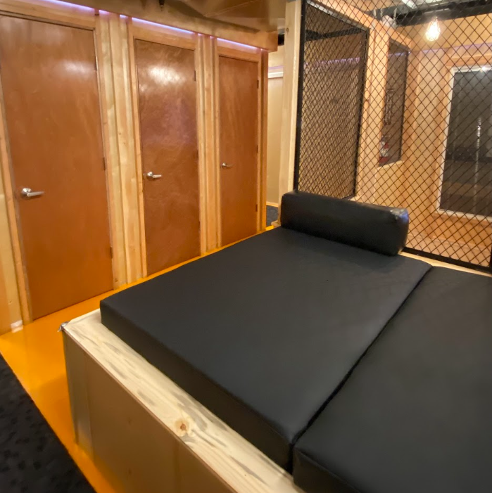 Features and Amenities — Hawks PDX