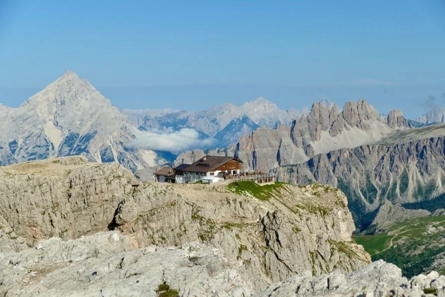 What's it like to stay in a mountain hut? | Runcation Travel