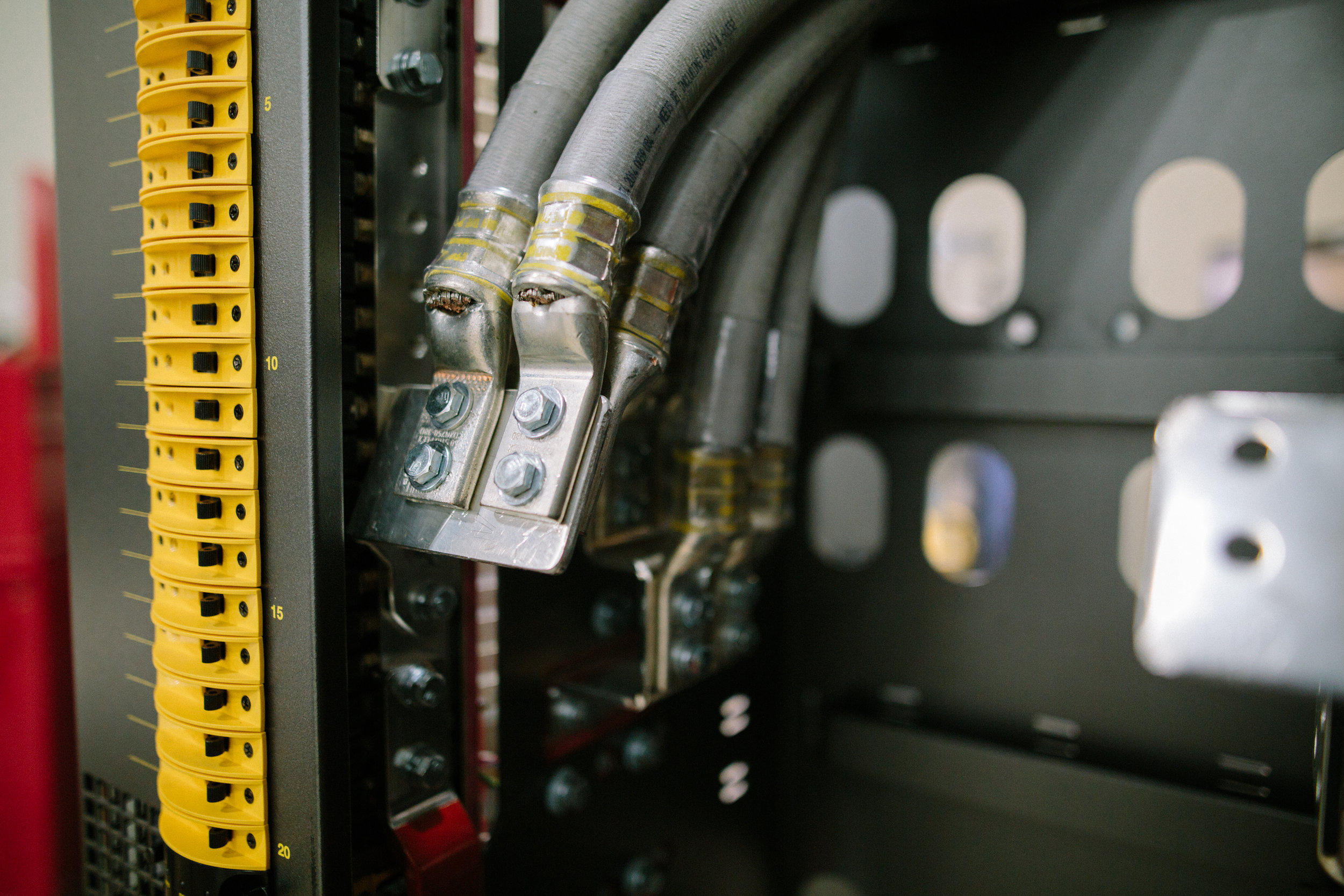 Power Solutions — Amphenol Global Interconnect Systems