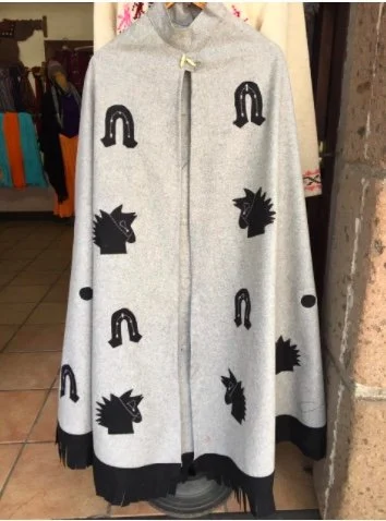 Ruana Charra con Caritas de Caballo/Charro Cape with Horse Heads — EL ...