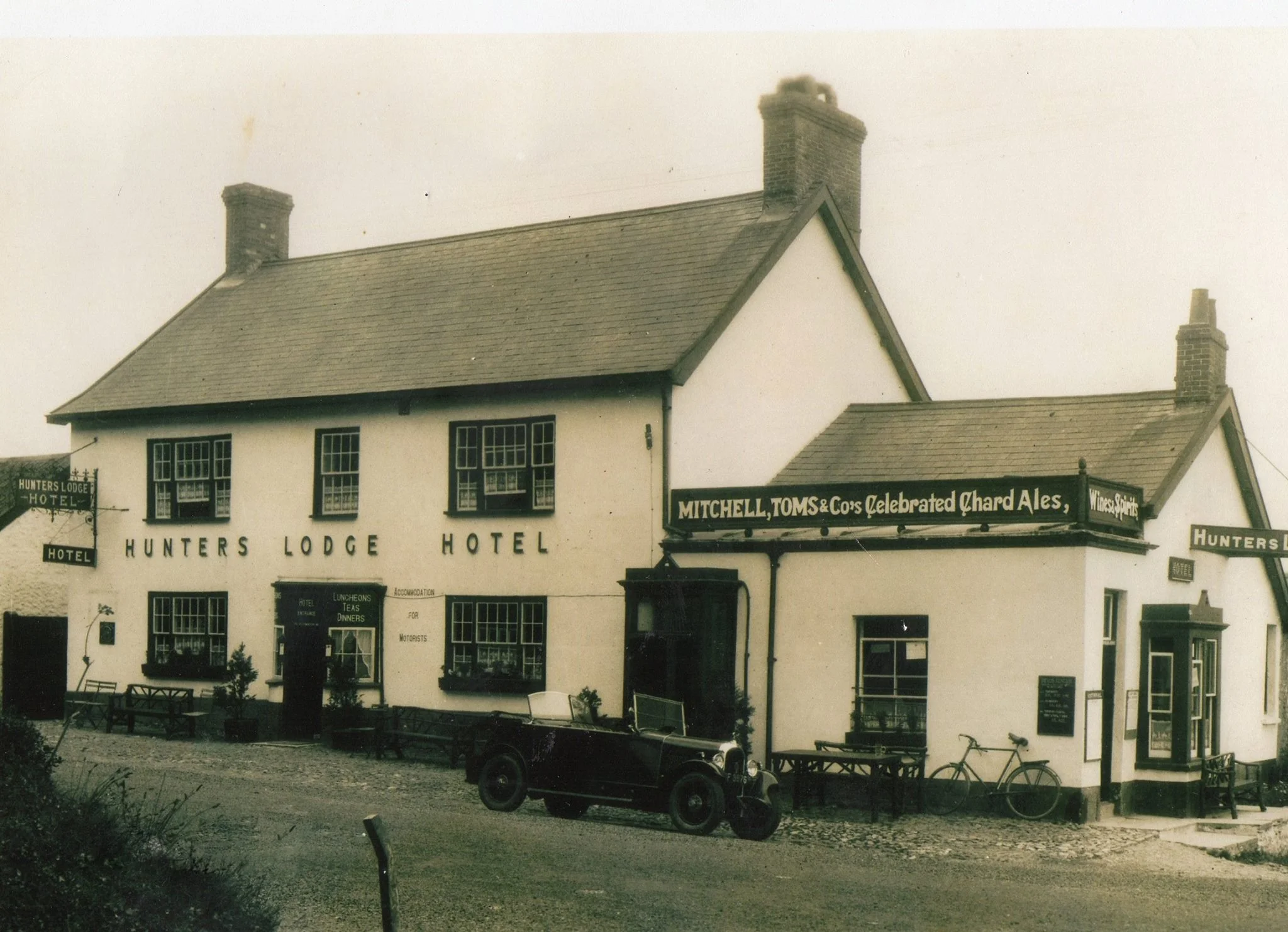 The Hunters Lodge Inn - The Hunters Lodge Inn in Axminster popular ...