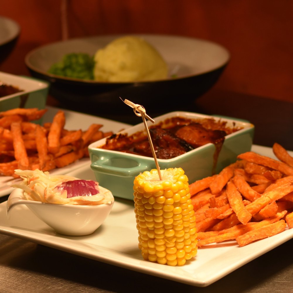 The Hunters Lodge Inn | Sunday Lunch, Private Functions, Parties, Buffets