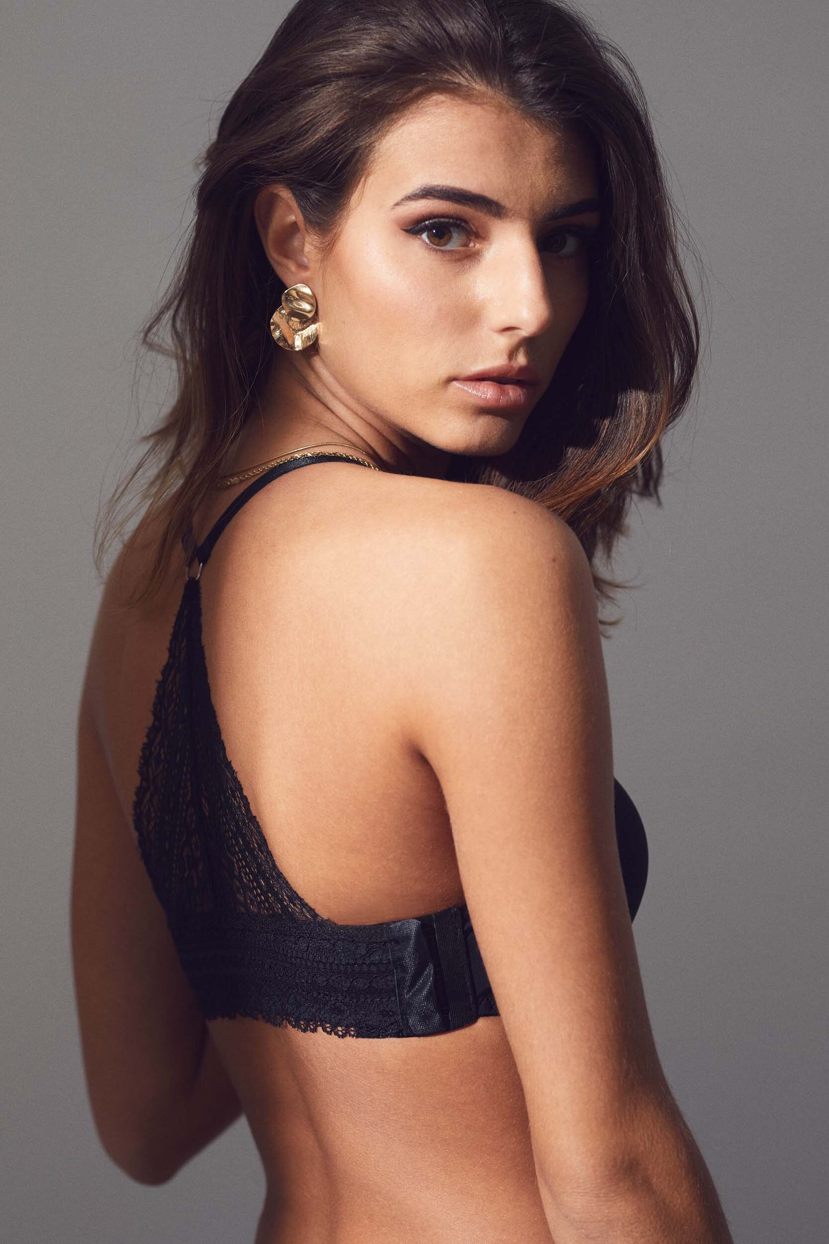 FASHION FOTOGRAF ÅRHUS — Fotograf Grim studie | Mode-, portræt- & Reklamefotograf Århus