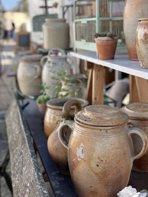 French Stoneware Crocks - Styles, History & Decorating with Vintage Crocks