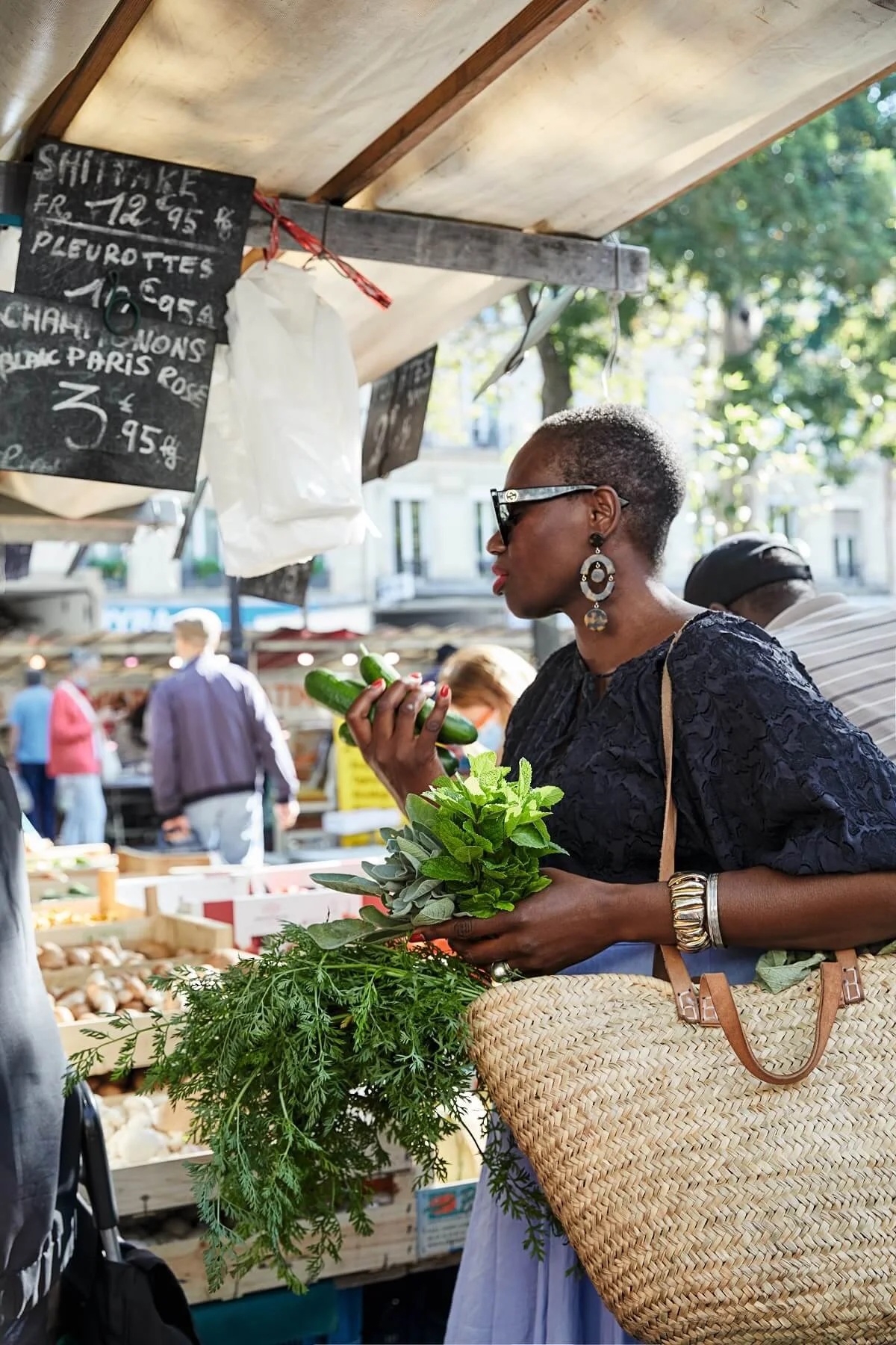 Ajiri Aki: Celebrating the Parisian Joie de Vivre