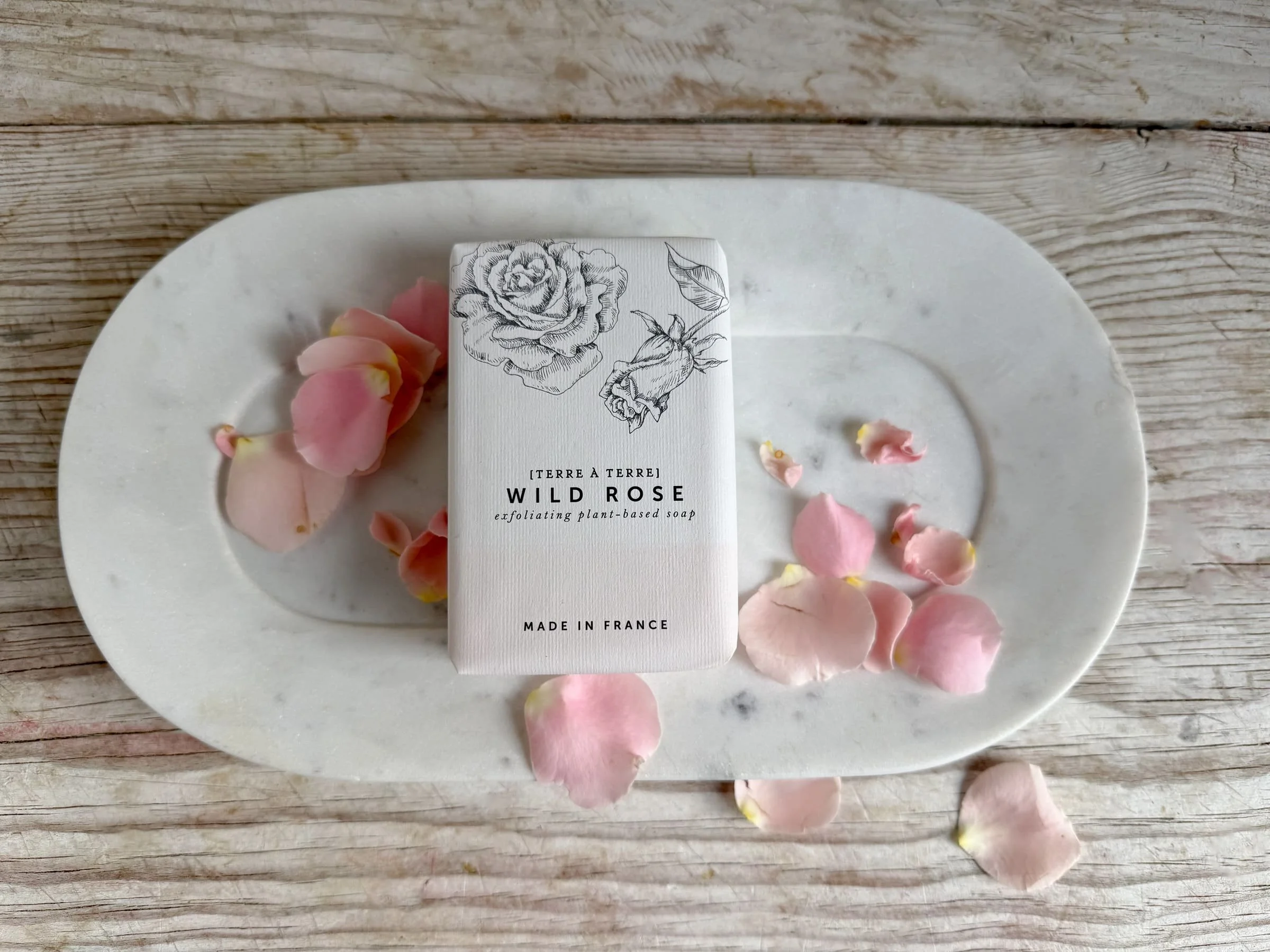 Terre á Terre Luxurious Exfoliating French Soap - Handmade in Provence
