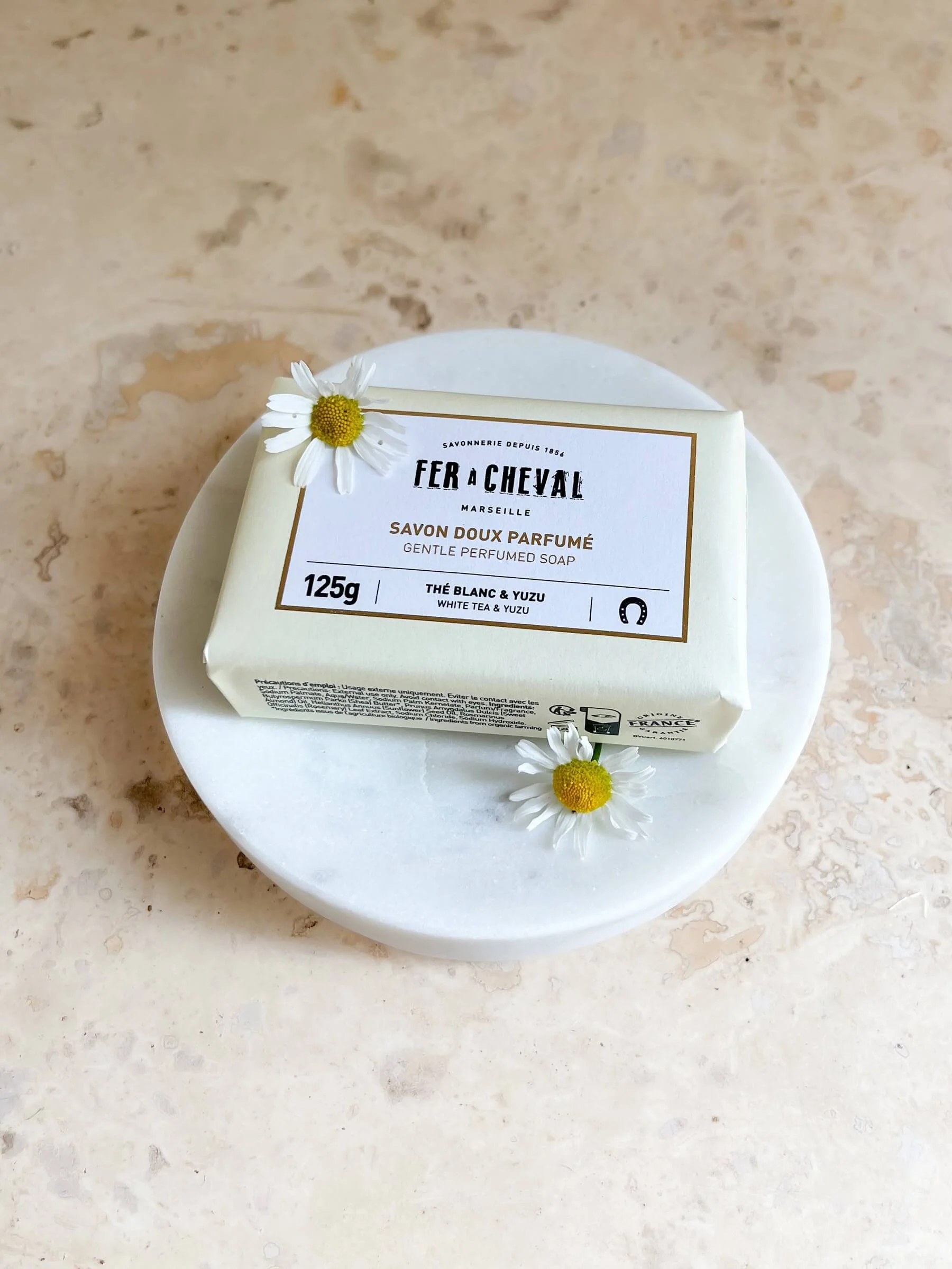 Marseille White Tea and Yuzu Gentle Perfumed Soap | Fer à Cheval Savon