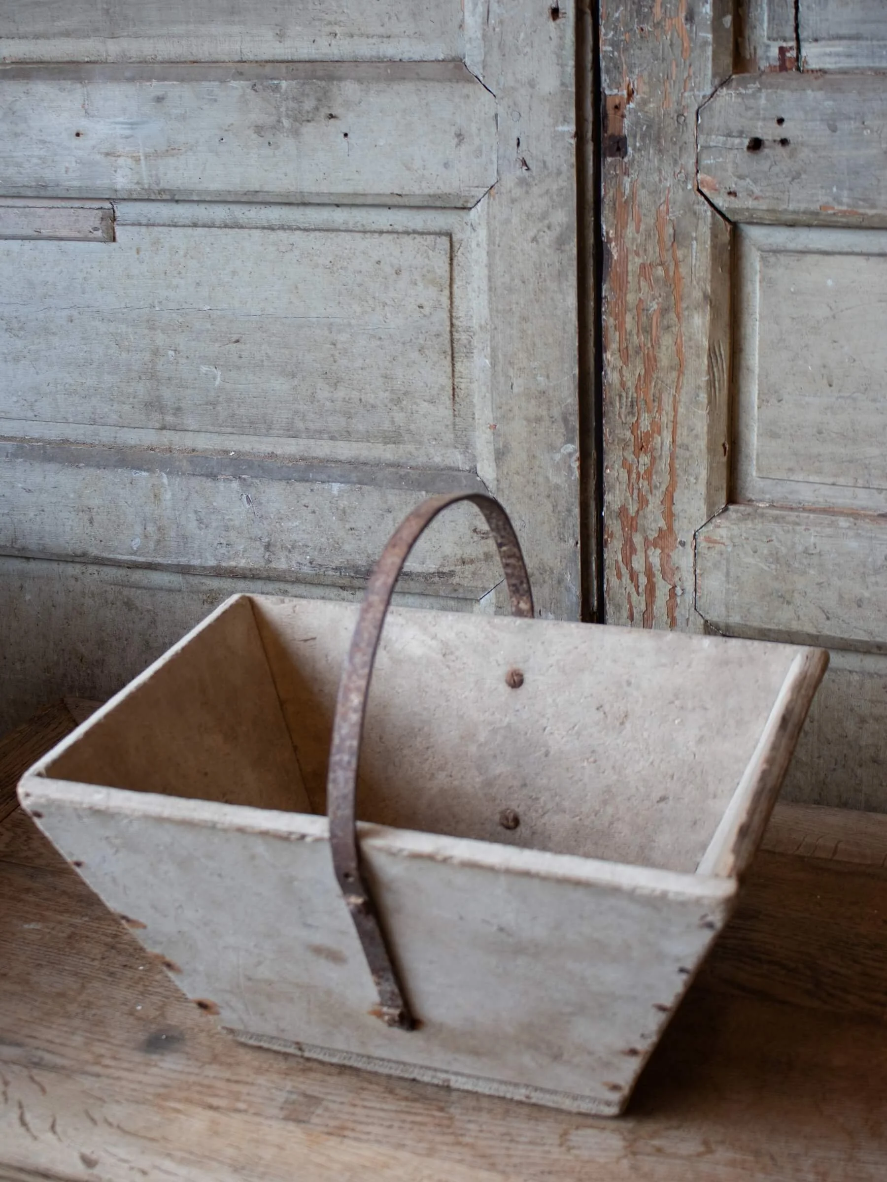 Antique French Wooden Garden Trug Basket - Metal / Wire Handle