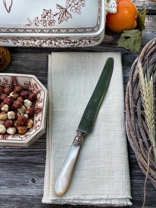Styling a Fall Tablescape with Vintage Tableware
