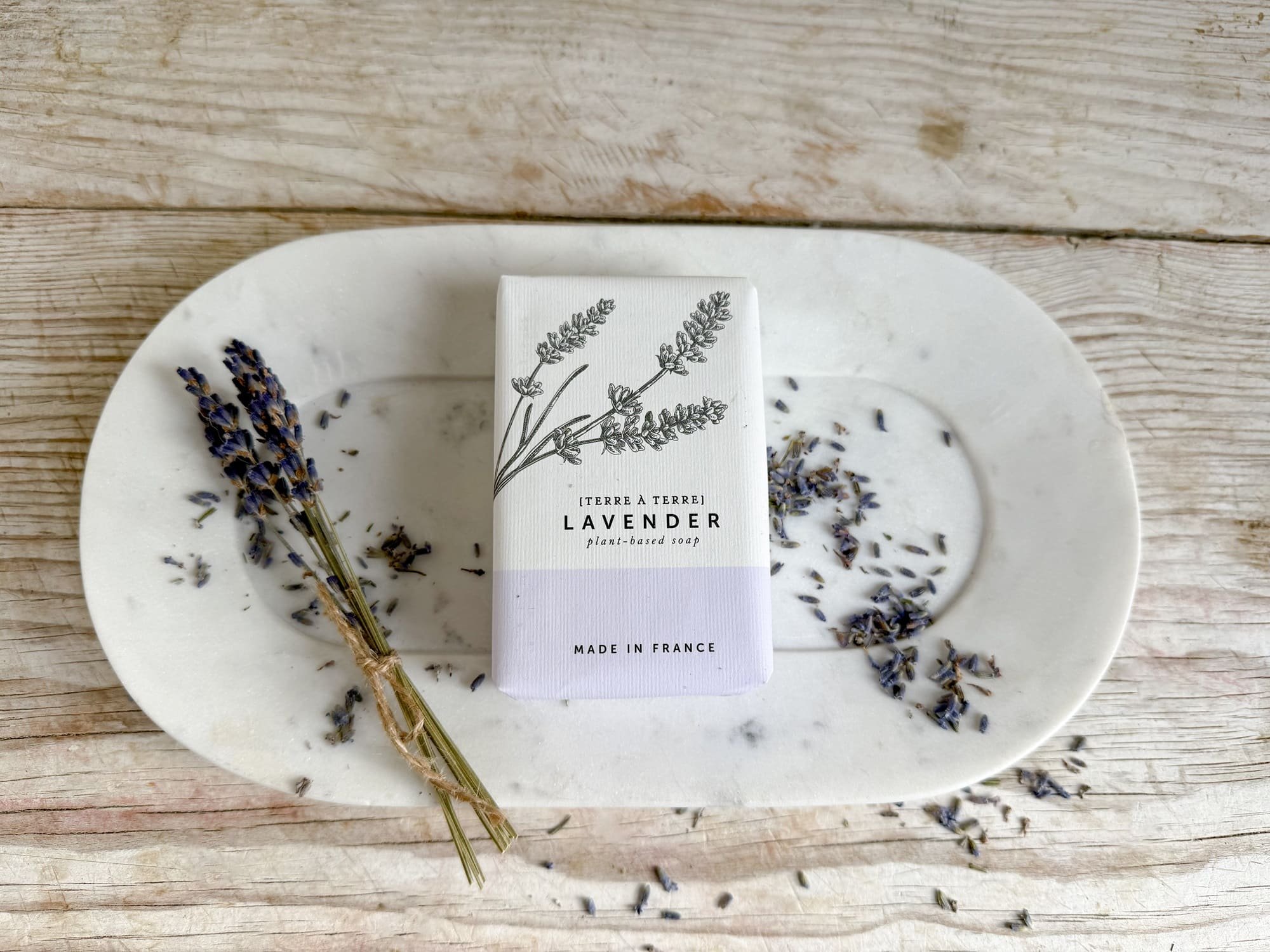 Terre á Terre Luxurious Exfoliating French Soap - Handmade in Provence