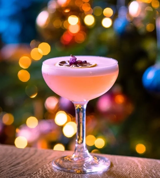 The Plough Inn: Cobham Restaurant & Cocktail Bar