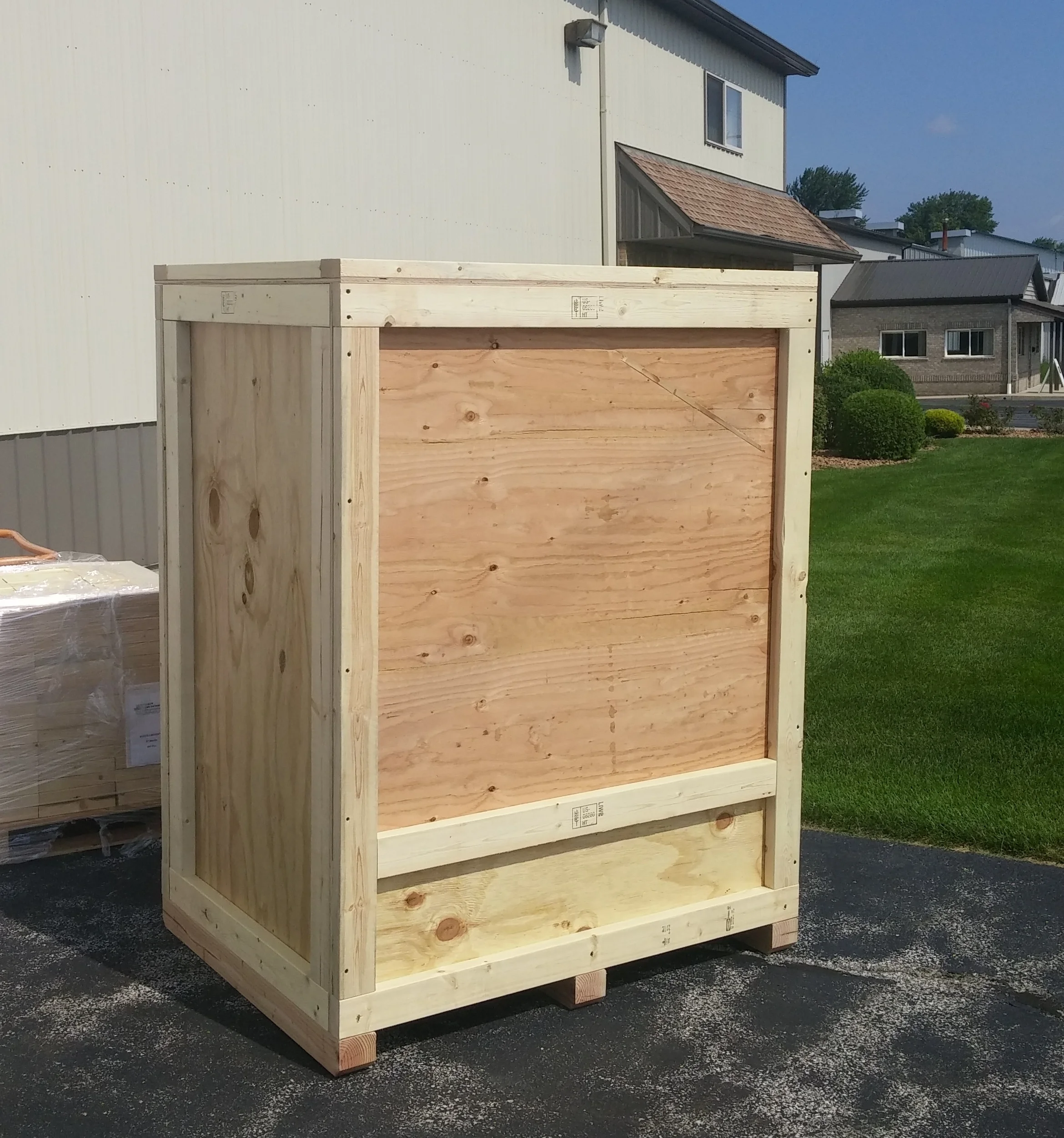 Wooden shipping crates | Custom Crating at Specialty Crate Factory