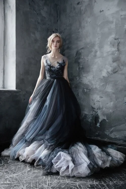 How to Style a Halloween Wedding - From Subtle Victoriana to ...