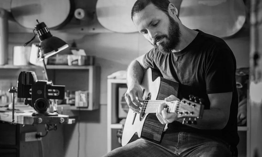 Gaiero Guitars - About