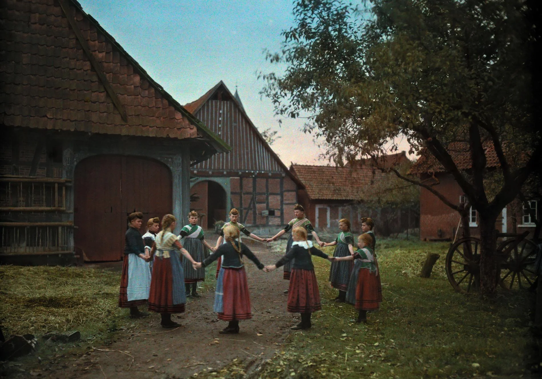 See the Oldest Color Photos Discovered in the National Geographic ...