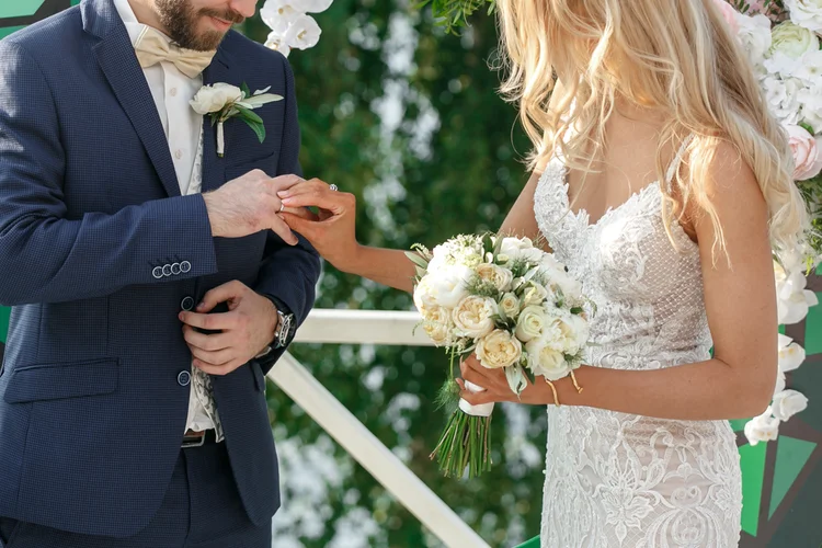 Wedding Vows for Him: The Ultimate Vow Writing Guide for Grooms