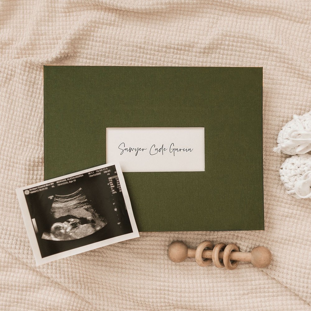 The Short Years Baby Book: Personalized Memory Book of Baby's First Year