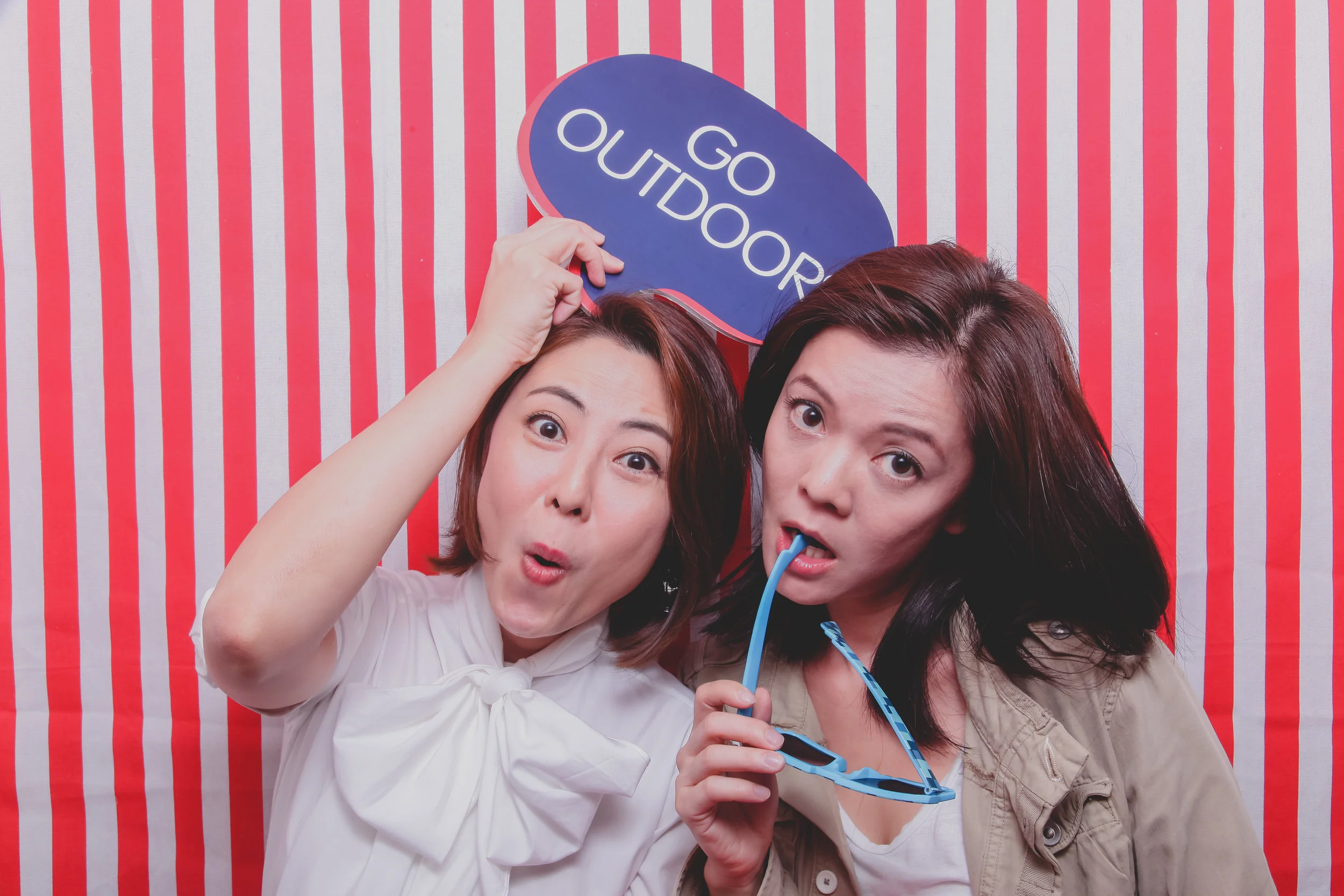 Dollop Vintage Photo Booth Singapore | Instant Photobooth Prints ...