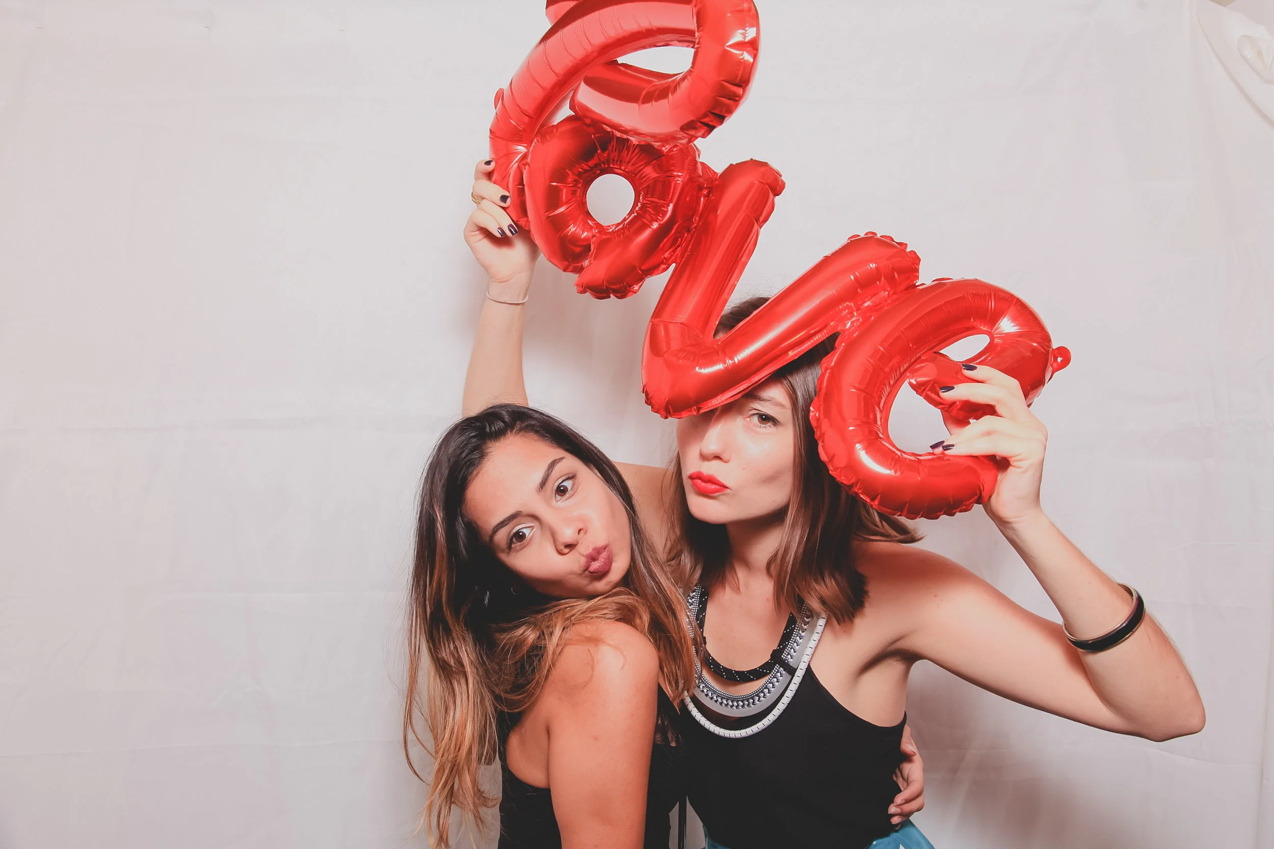 Dollop Vintage Photo Booth Singapore | Instant Photobooth Prints ...