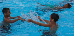 Swimming — Rockford Park District