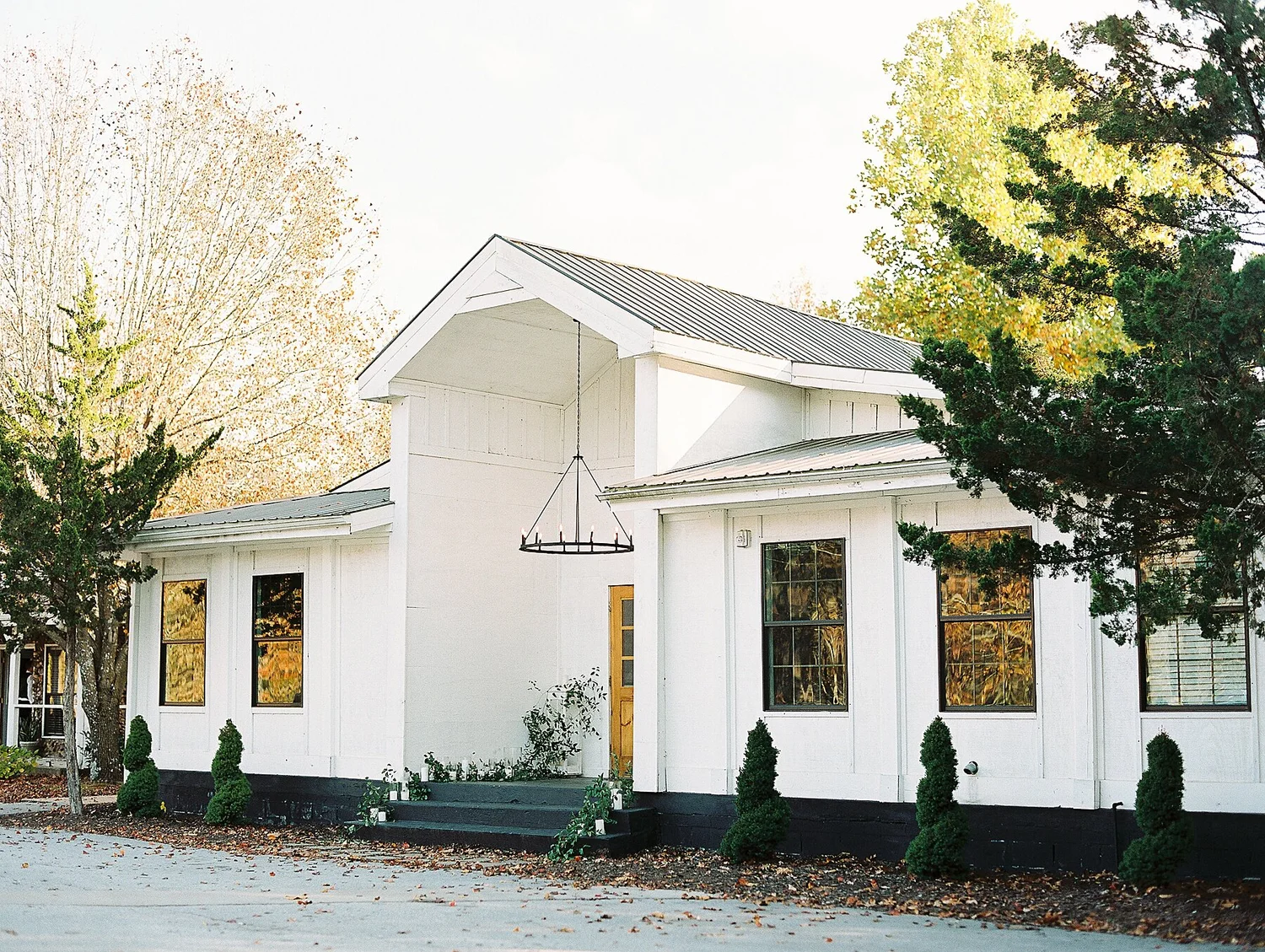 Kindred North Bentonville Arkansas Wedding // Brandi and Jesús — Erin ...