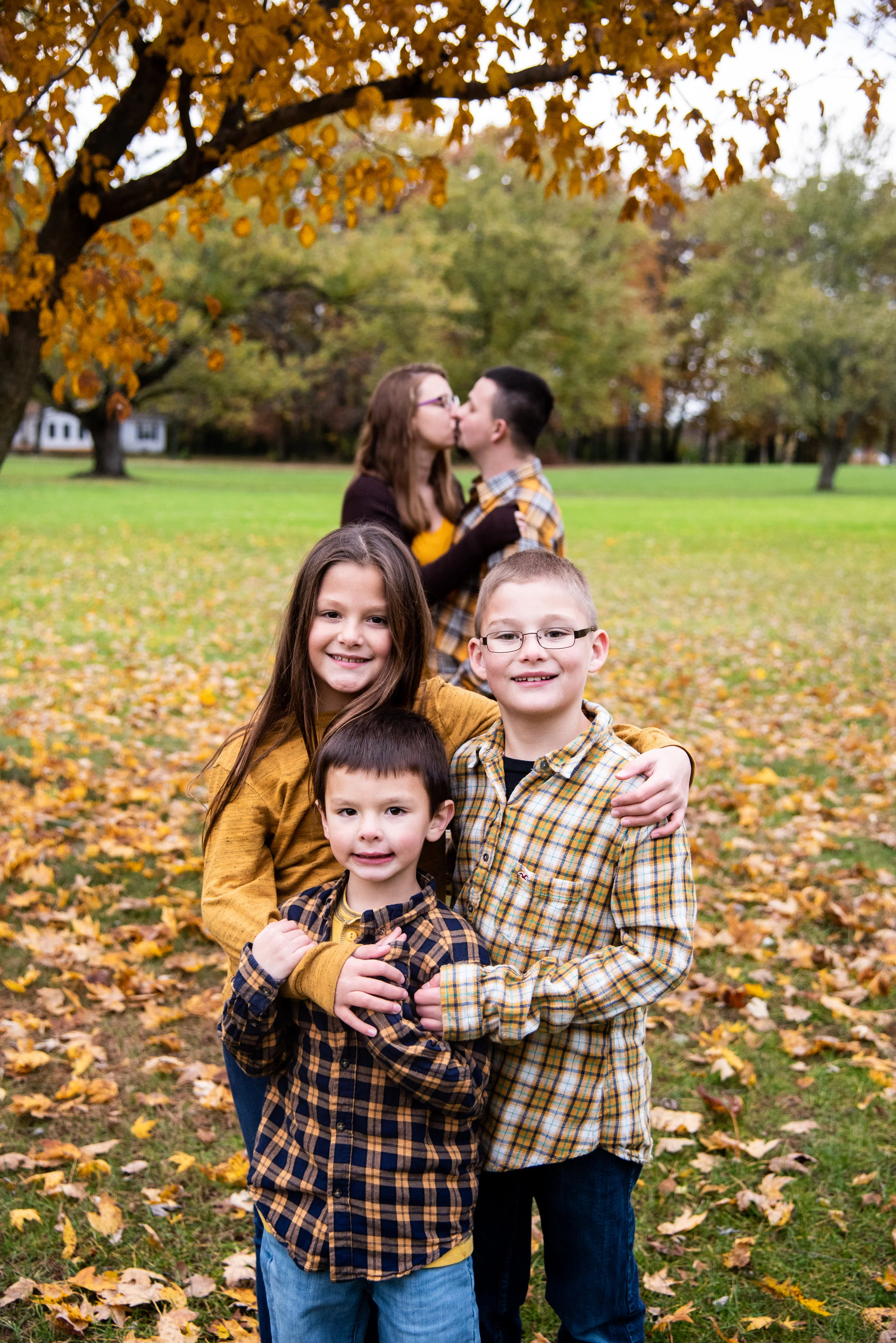 Unique Fall Family Pictures