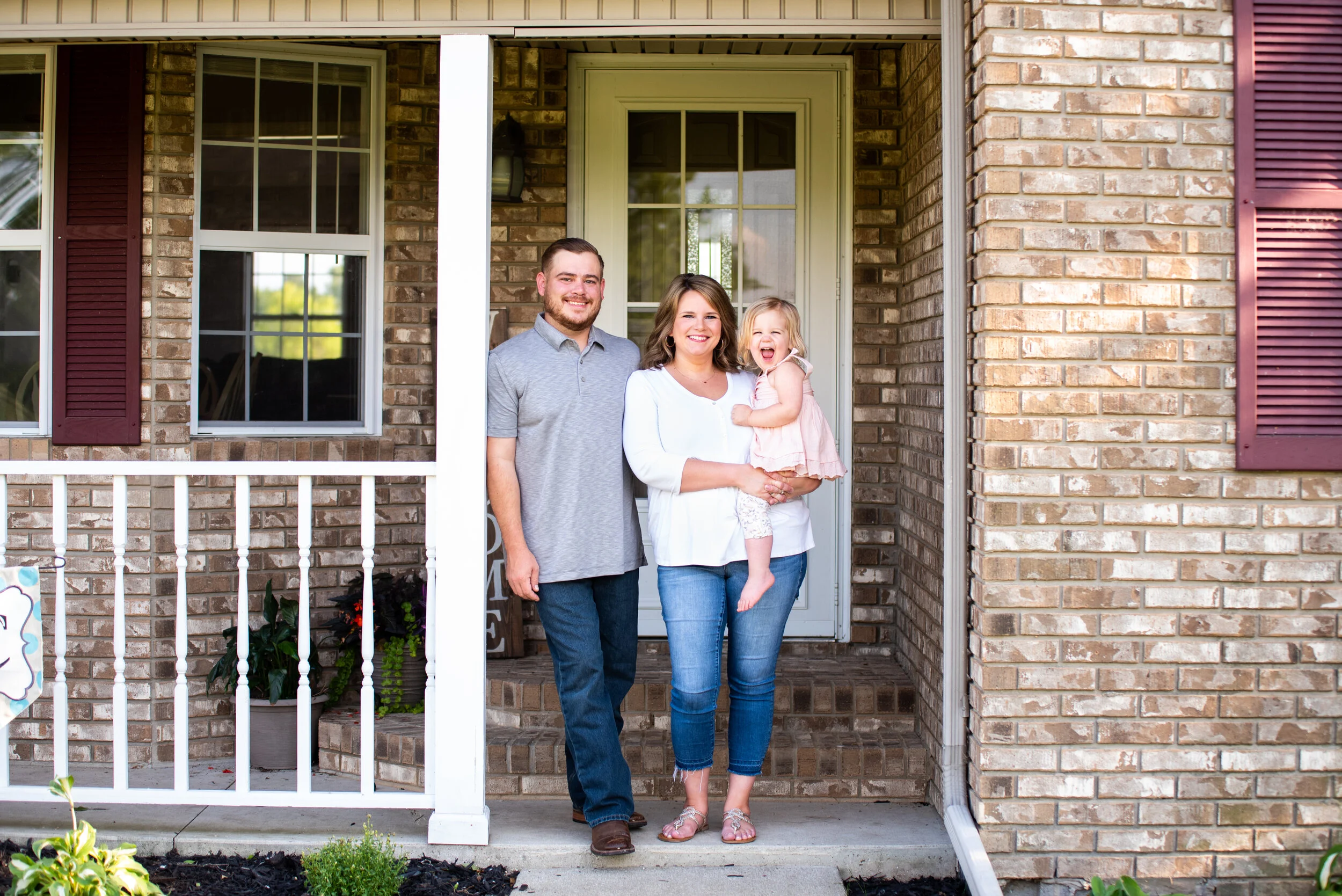 Front Porch Quarantine Photo Session — Kyla Jo Photography
