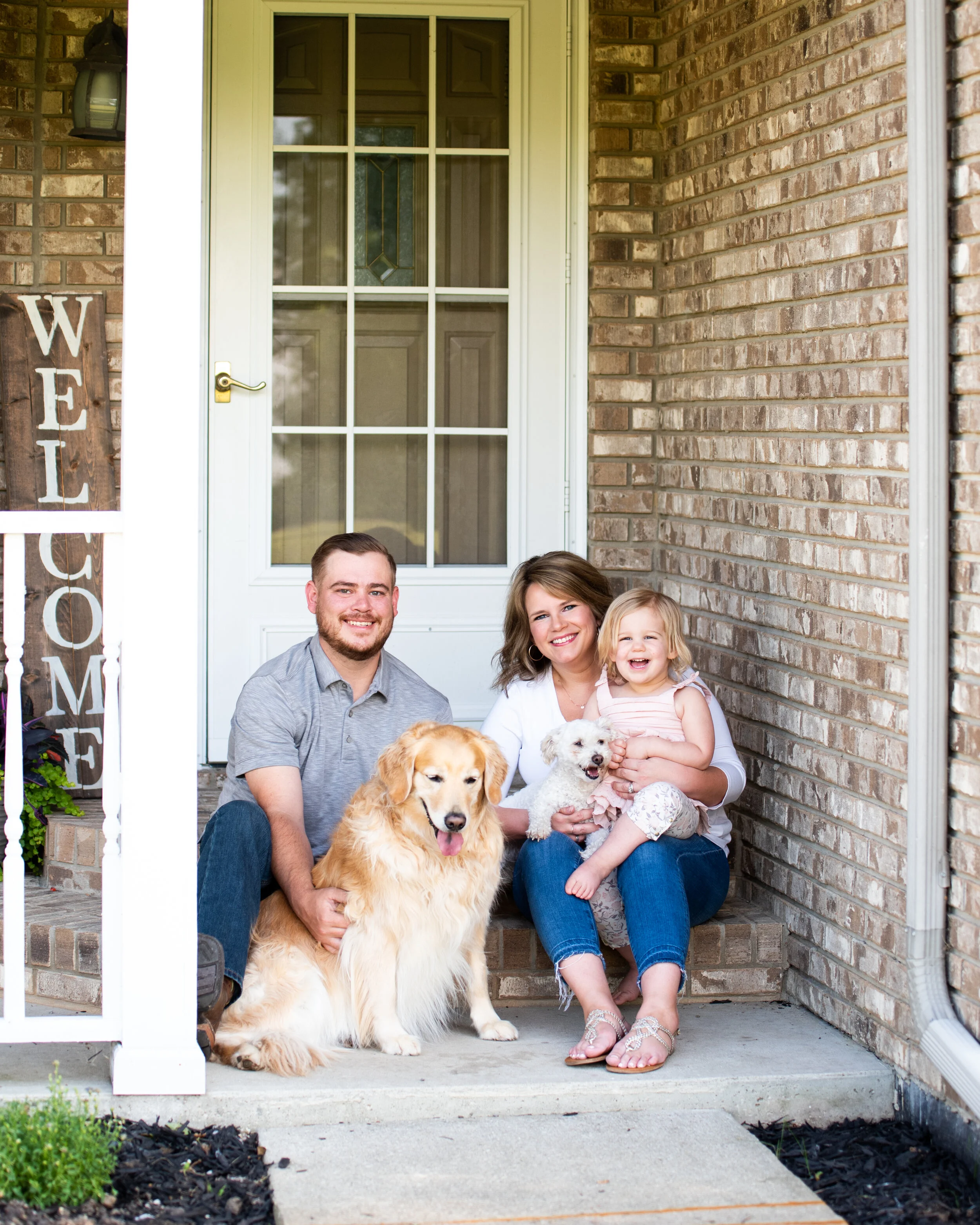 Front Porch Quarantine Photo Session — Kyla Jo Photography