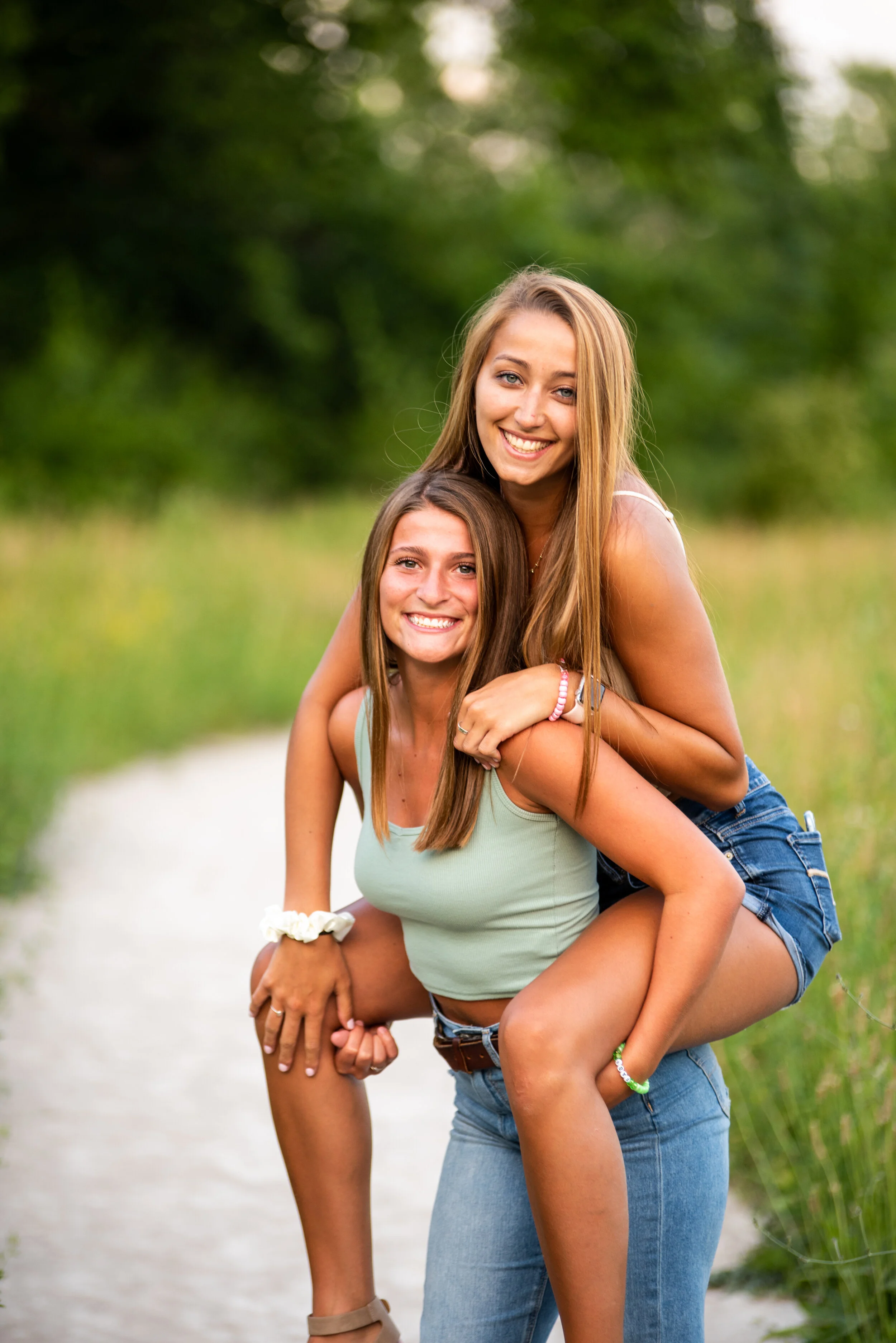 Two Best Friend Photoshoot Ideas