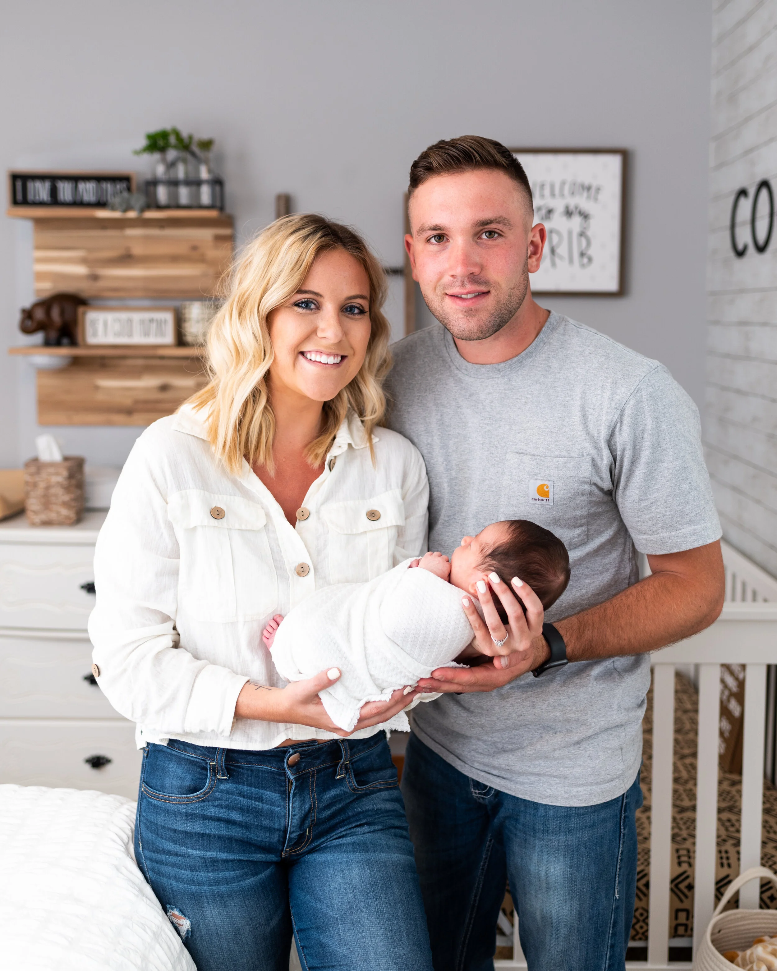 Lifestyle Newborn Photographer — Kyla Jo Photography