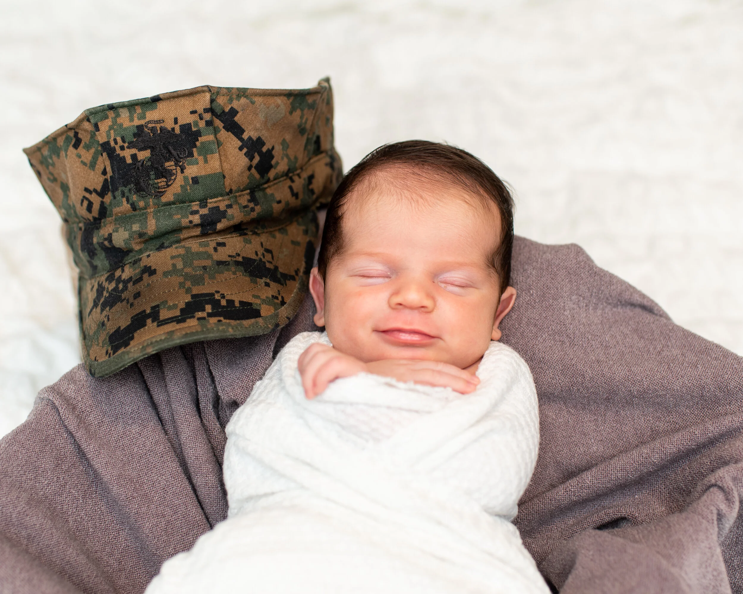 Lifestyle Newborn Photographer — Kyla Jo Photography