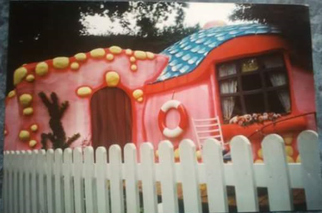 Mr Blobby's House — Dunblobbin