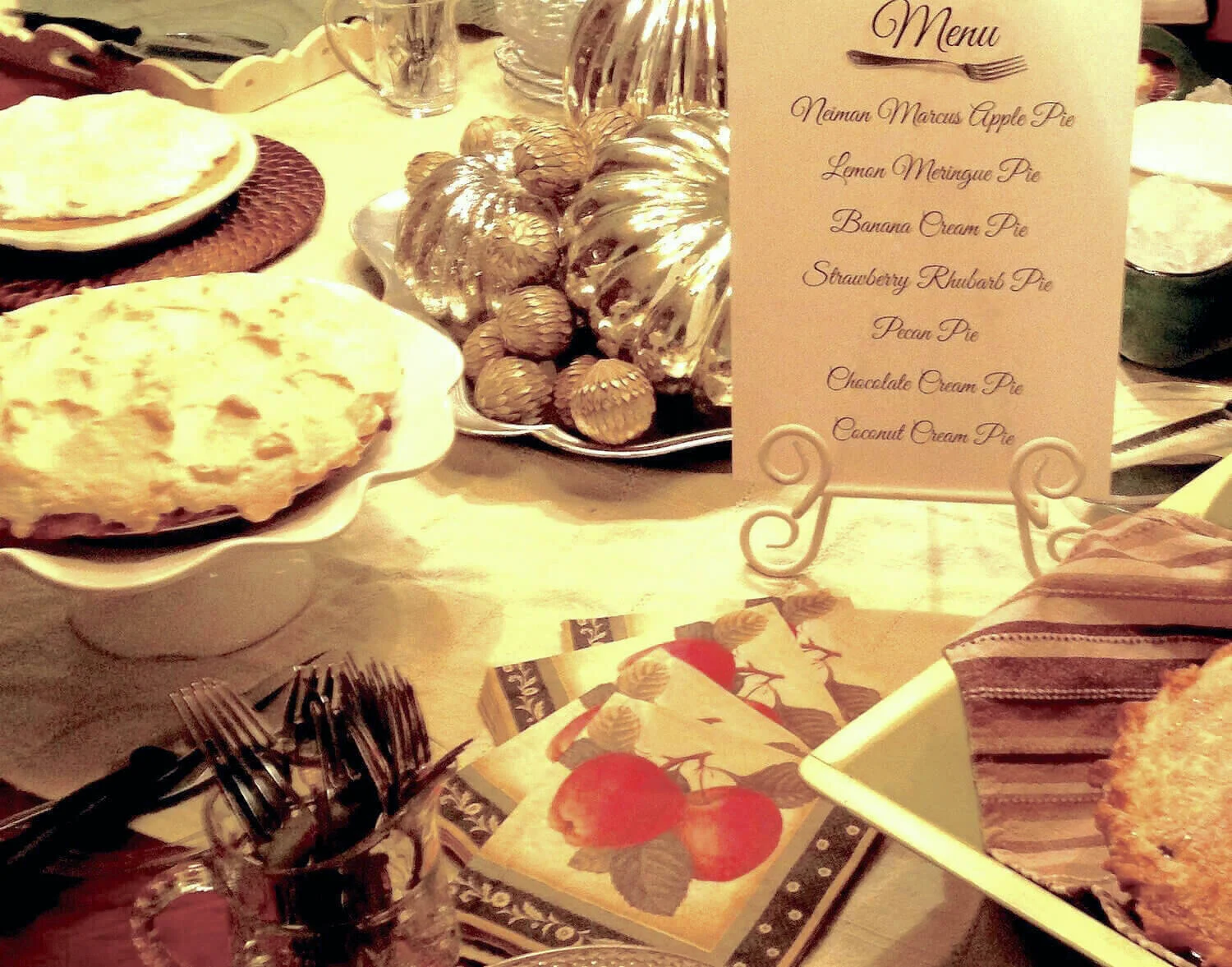JRL Interiors — How to set a beautiful buffet table