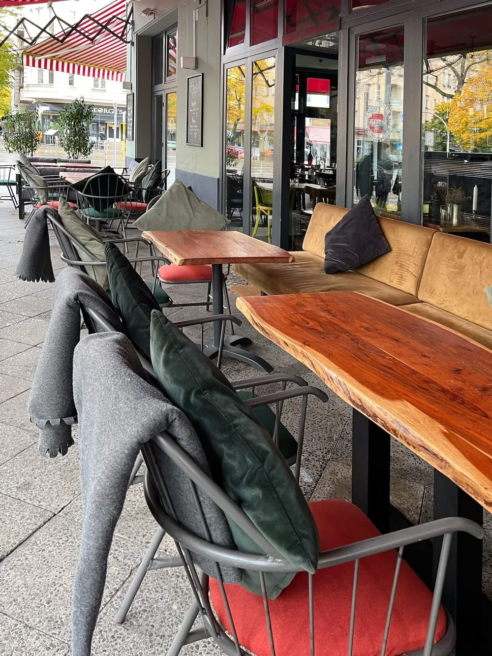 JRL Interiors — The Berlin Diaries: German chocolate, tasty dining, and ...