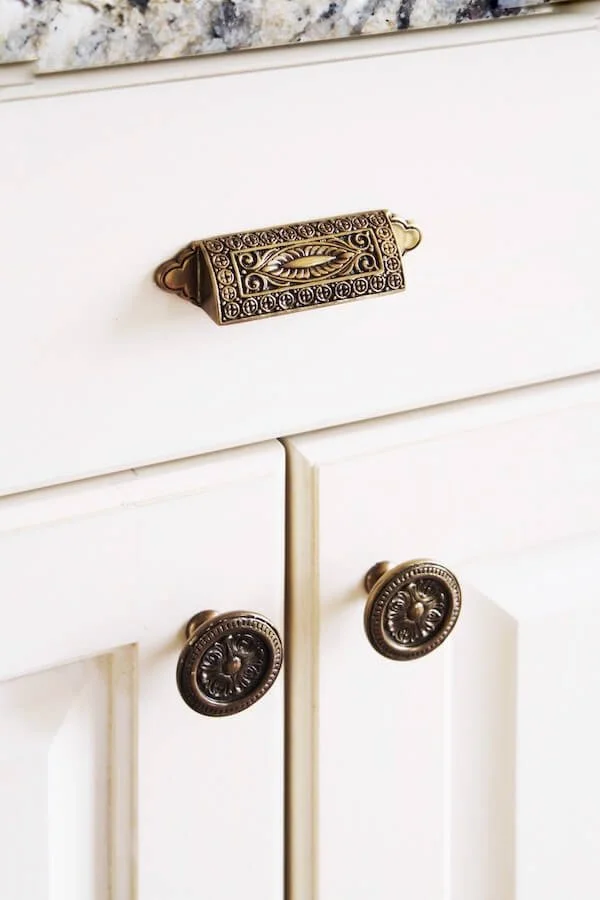 JRL Interiors — How to Choose the Best Cabinet Hardware
