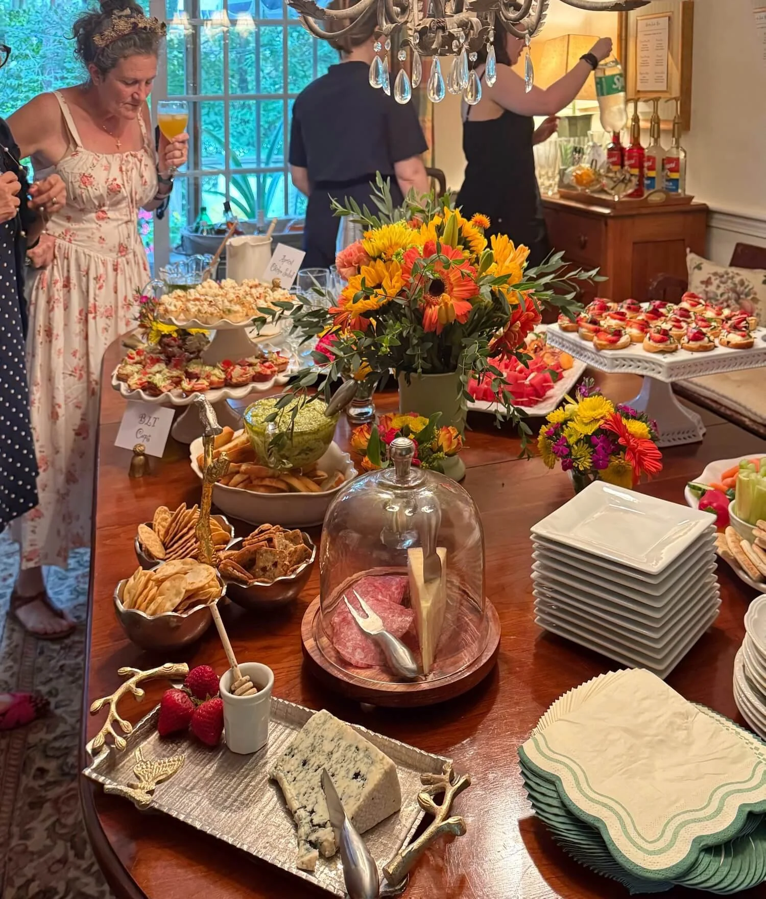 JRL Interiors — Ideas for a Cocktail/Mocktail Party