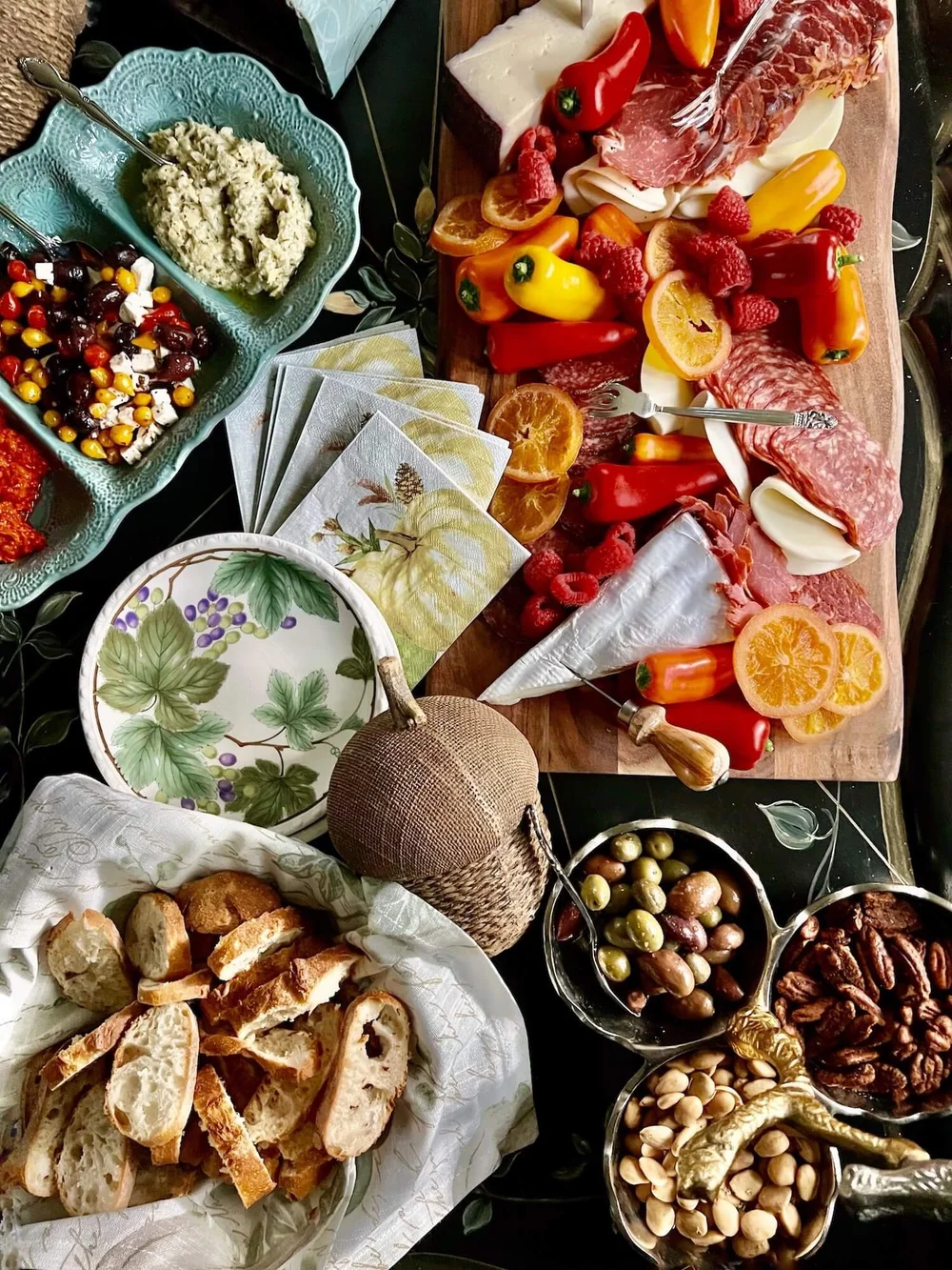 JRL Interiors — Fall Celebrations: simple food and table setting ideas ...