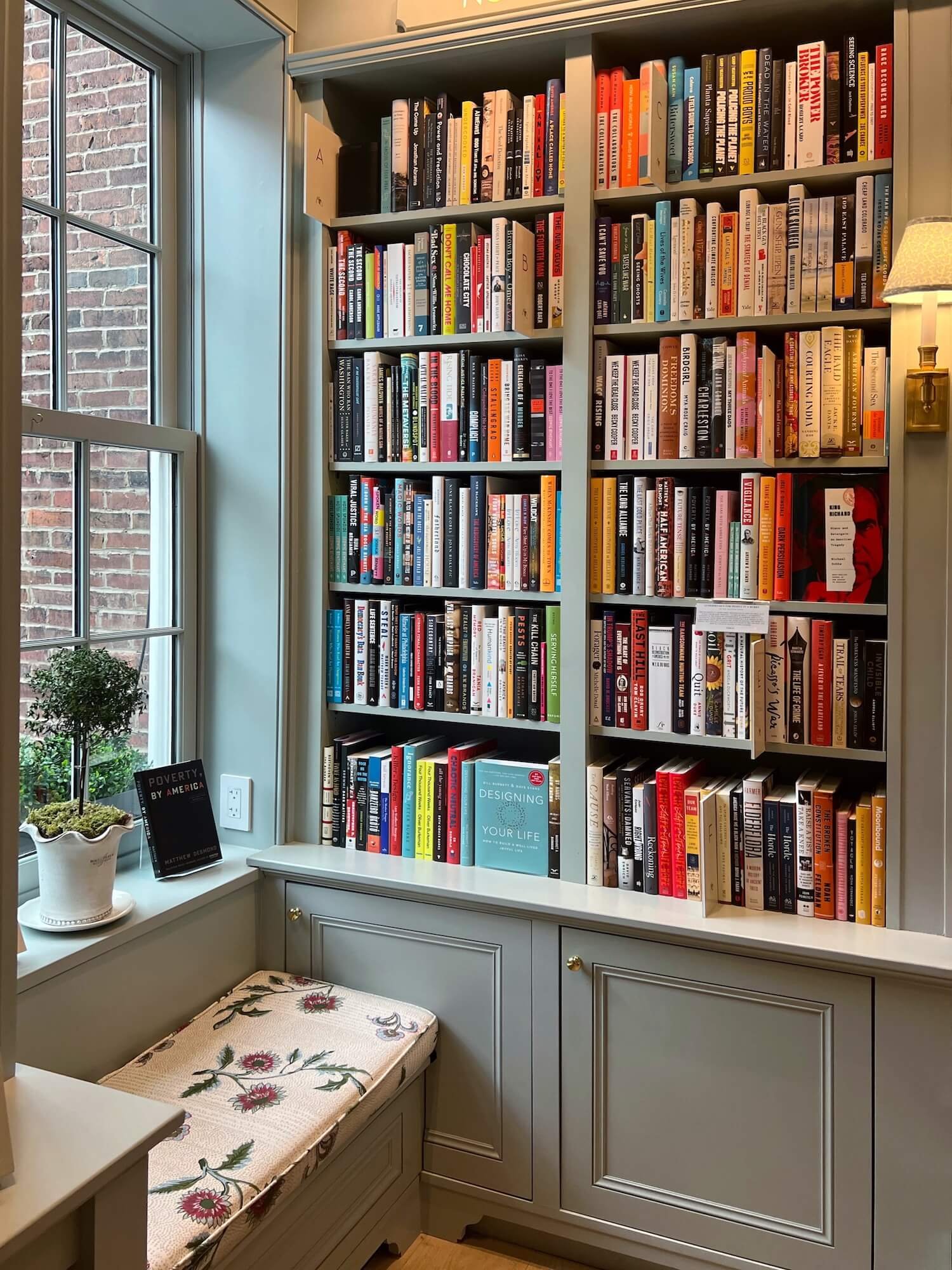 JRL Interiors — A day at Beacon Hill Books in Boston