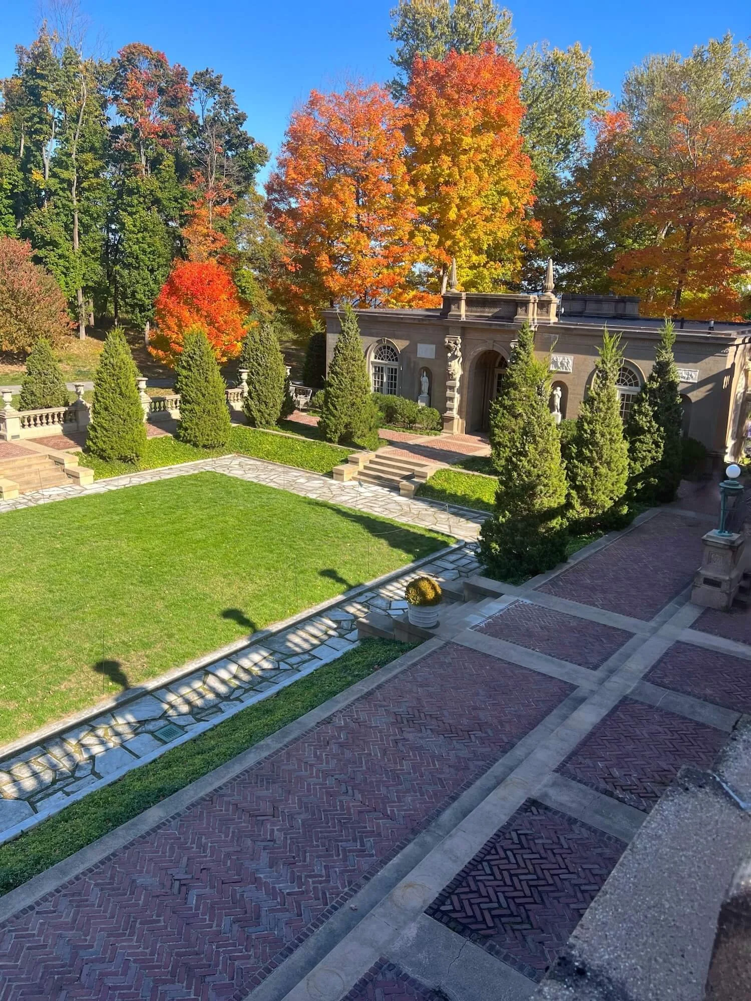 JRL Interiors — A Tour Of the Crane Estate
