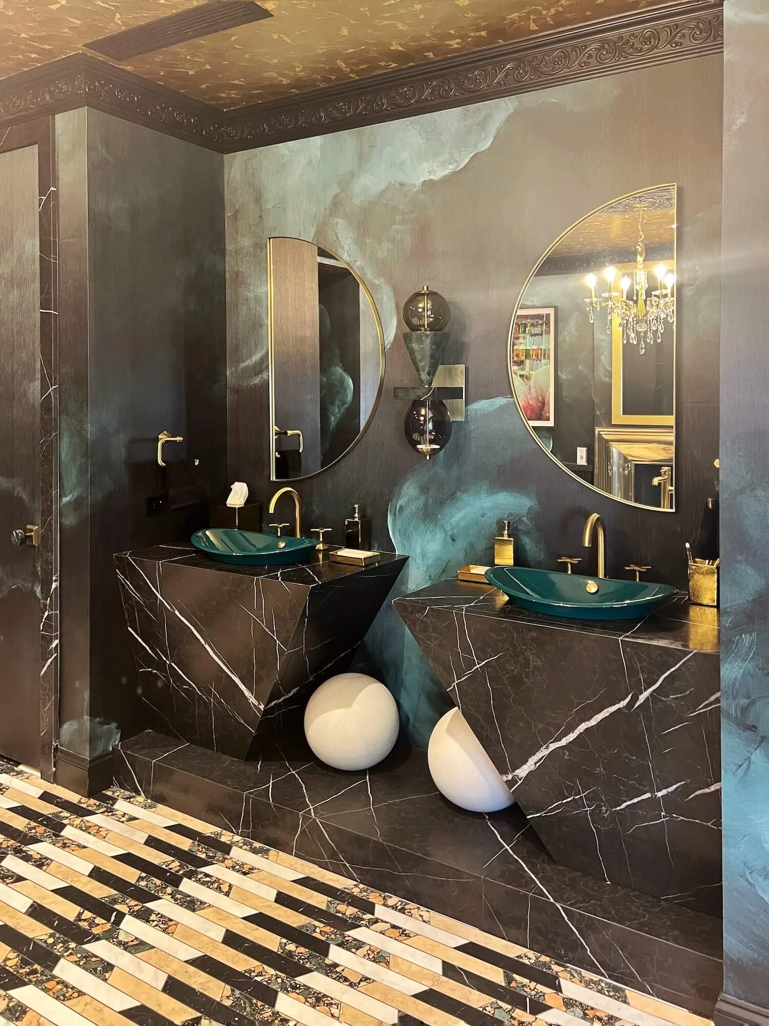 JRL Interiors — Highlights from the Kips Bay Decorators Show House NYC; Part 1