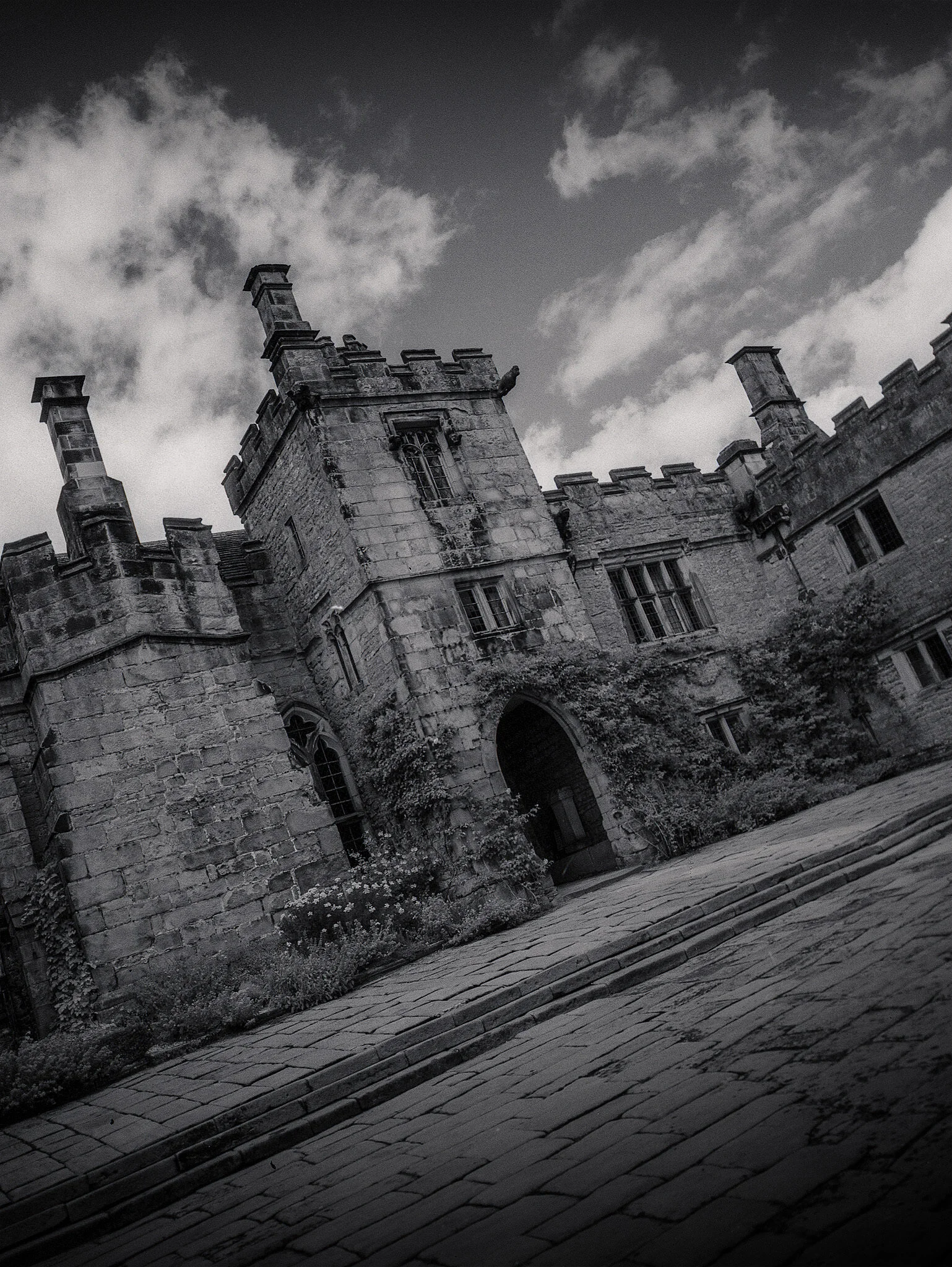Haddon Hall East Midlands — Medieval Travels